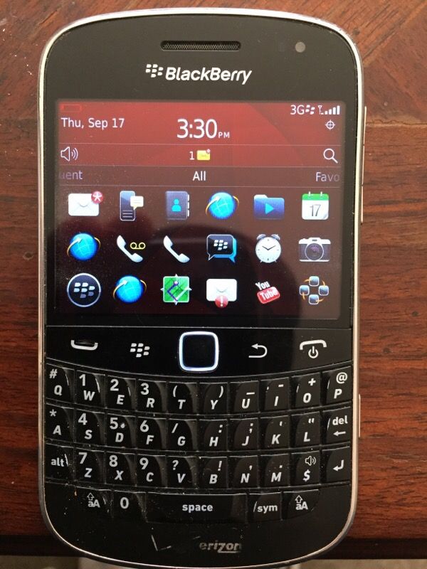 Blackberry Bold 9900 Touch Screen