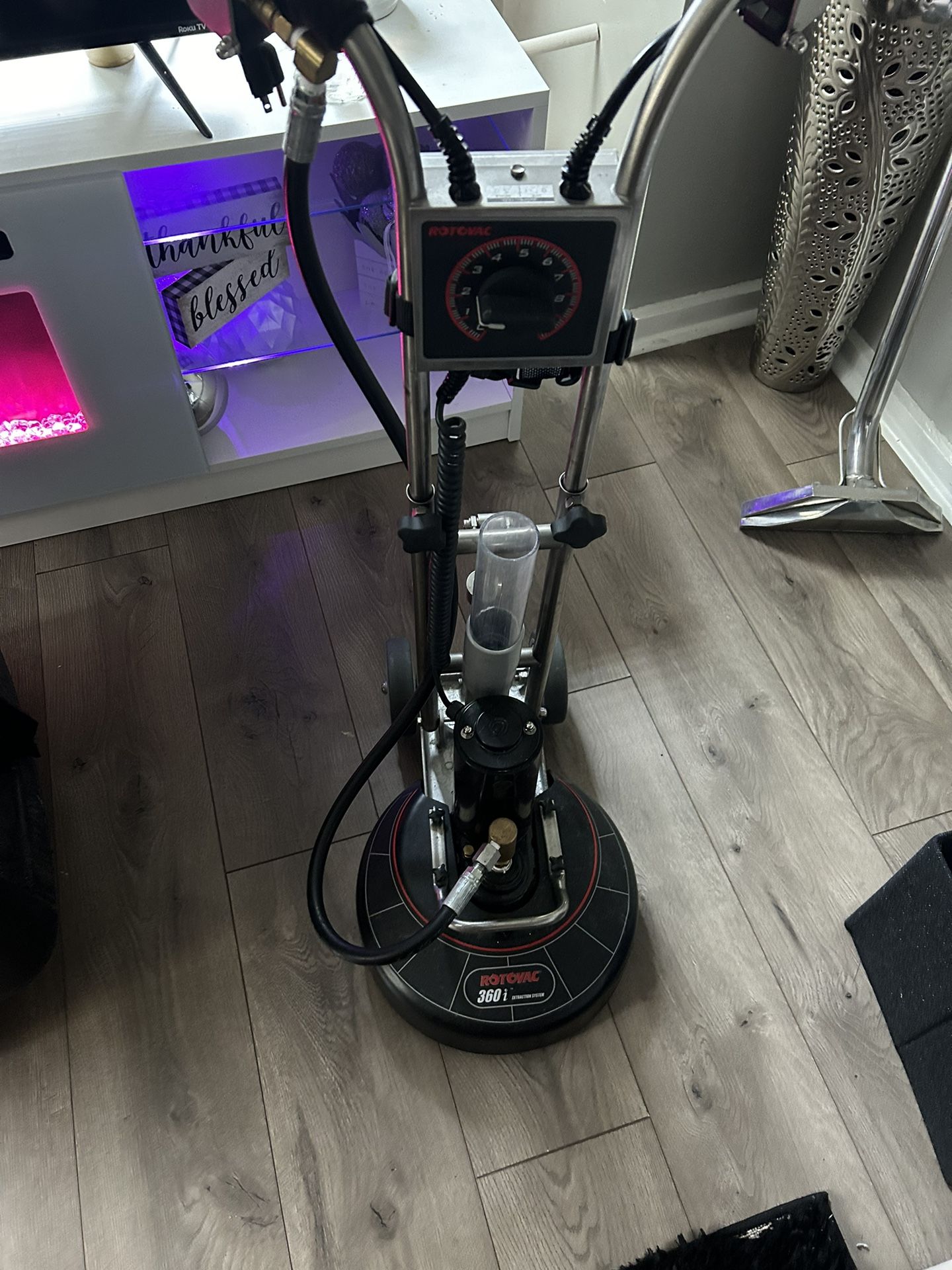 Rotovac 360i Carpet and Tile cleaning power head. for Sale in ...