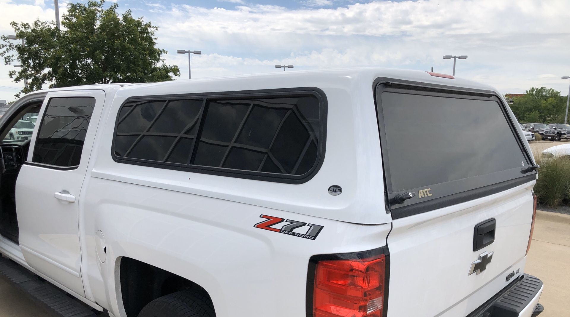 Silverado camper shell 2014 to 2018 for Sale in Frisco, TX - OfferUp