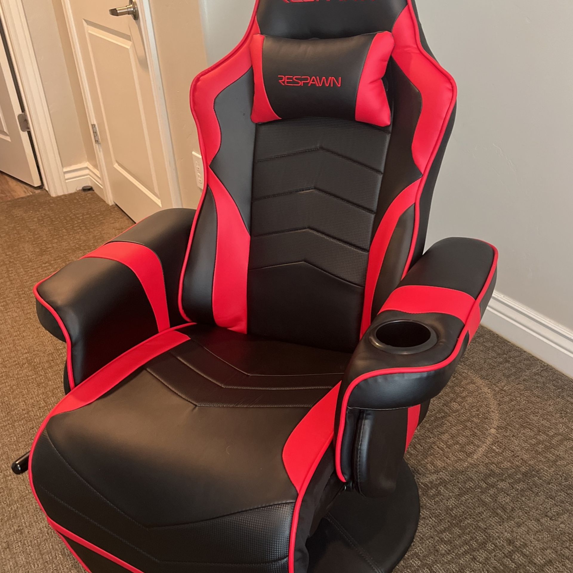 Super RESPAWN Gaming Chair for Sale in Salt Lake City, UT - OfferUp