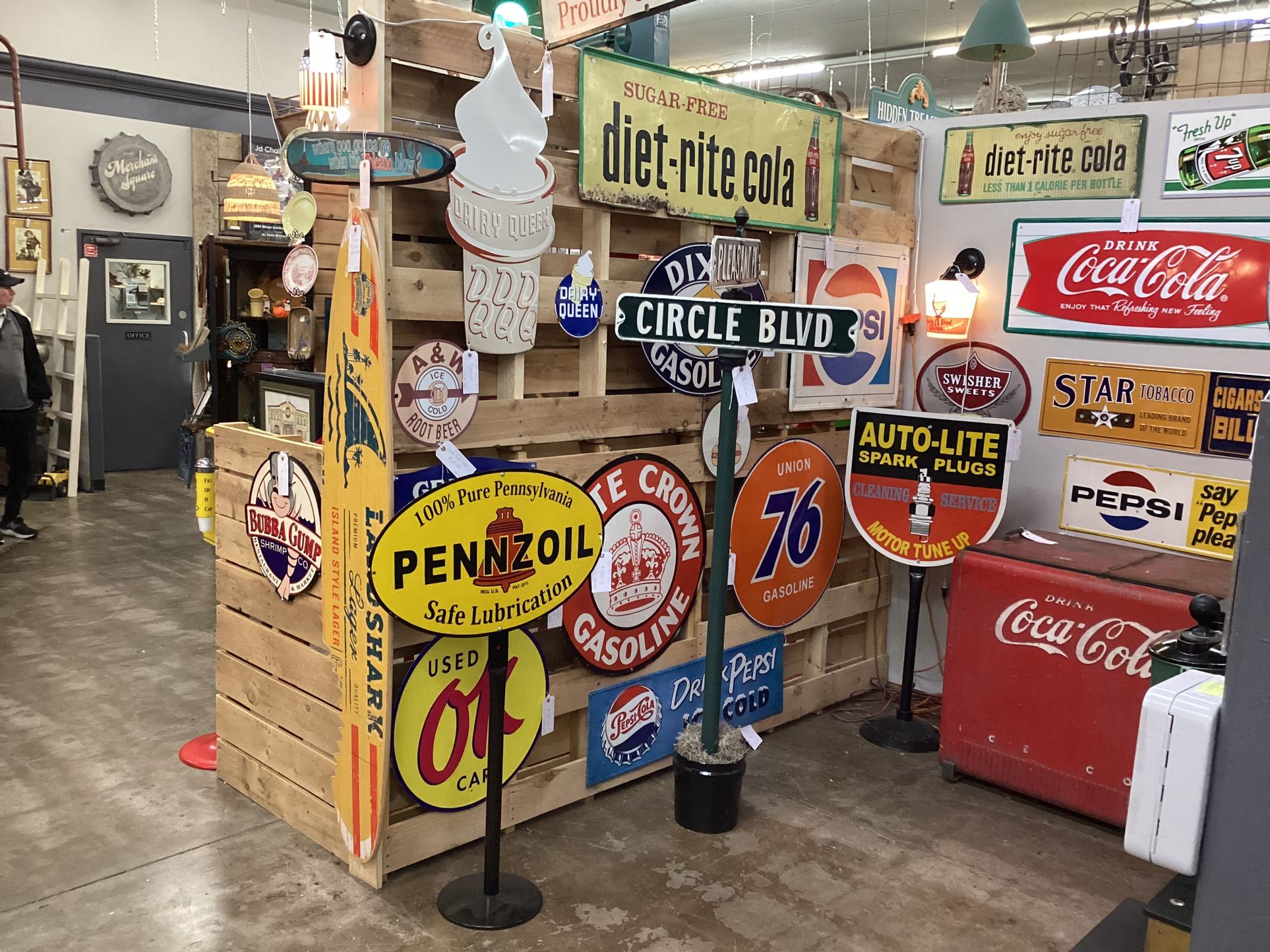 Merchant Square Antique Store Booth 3 1509 N Arizona Avenue Chandler Az ...
