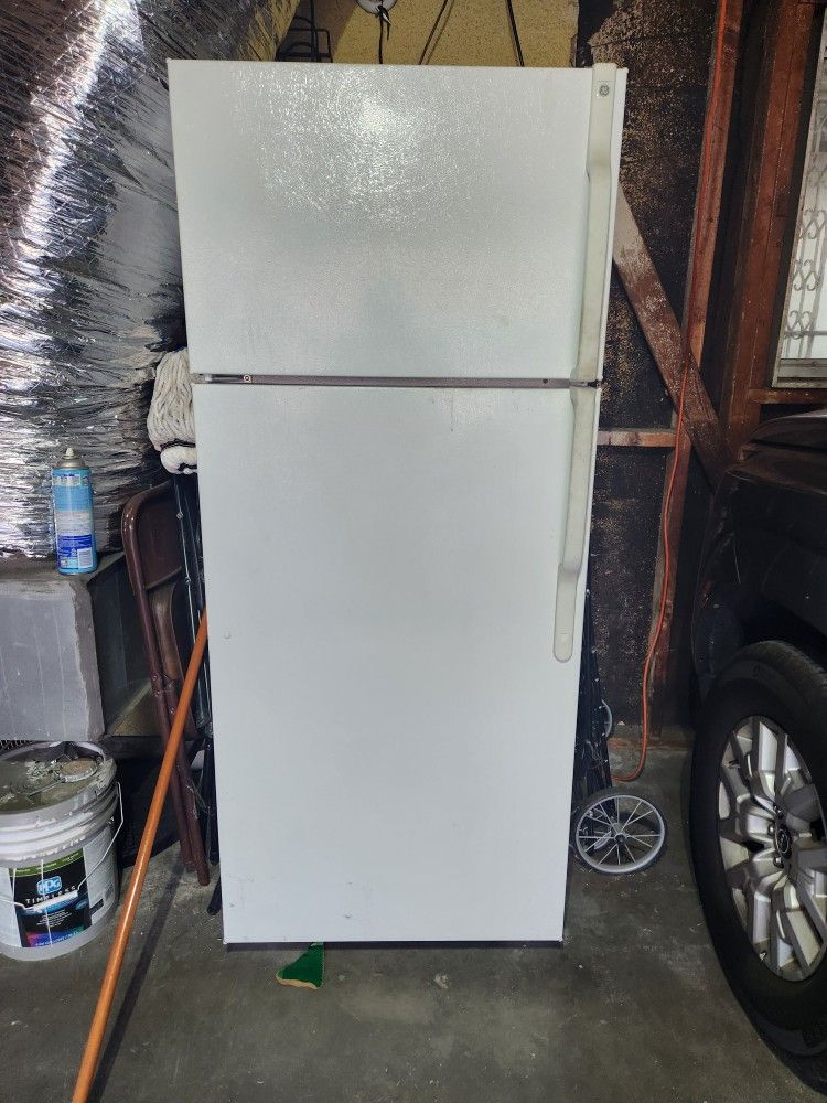 Used Refrigerator for Sale in San Fernando, CA - OfferUp