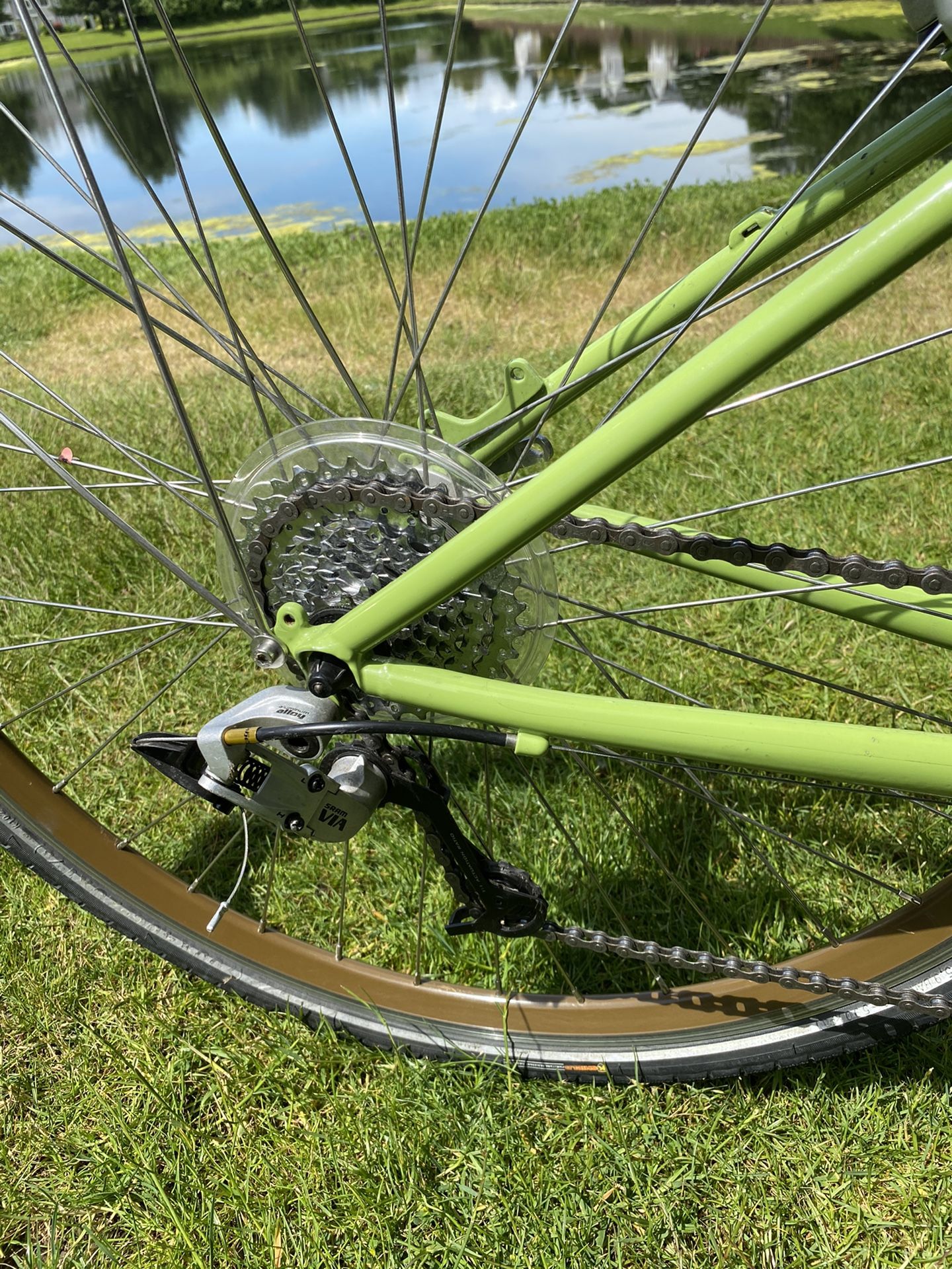 Novara Buzz hybrid (small) for Sale in Kent, WA - OfferUp