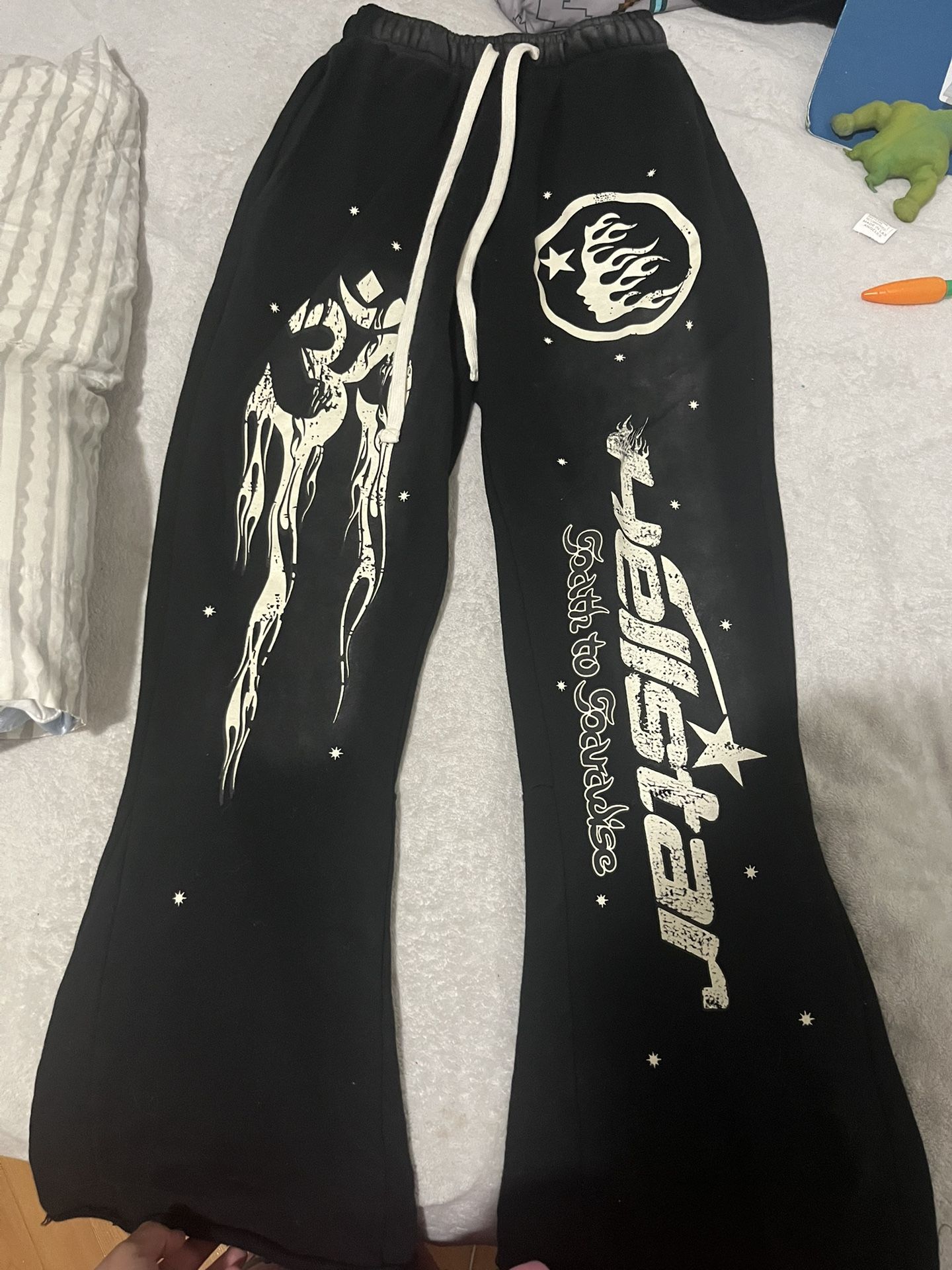 Hellstar sweatpants for Sale in The Bronx, NY - OfferUp