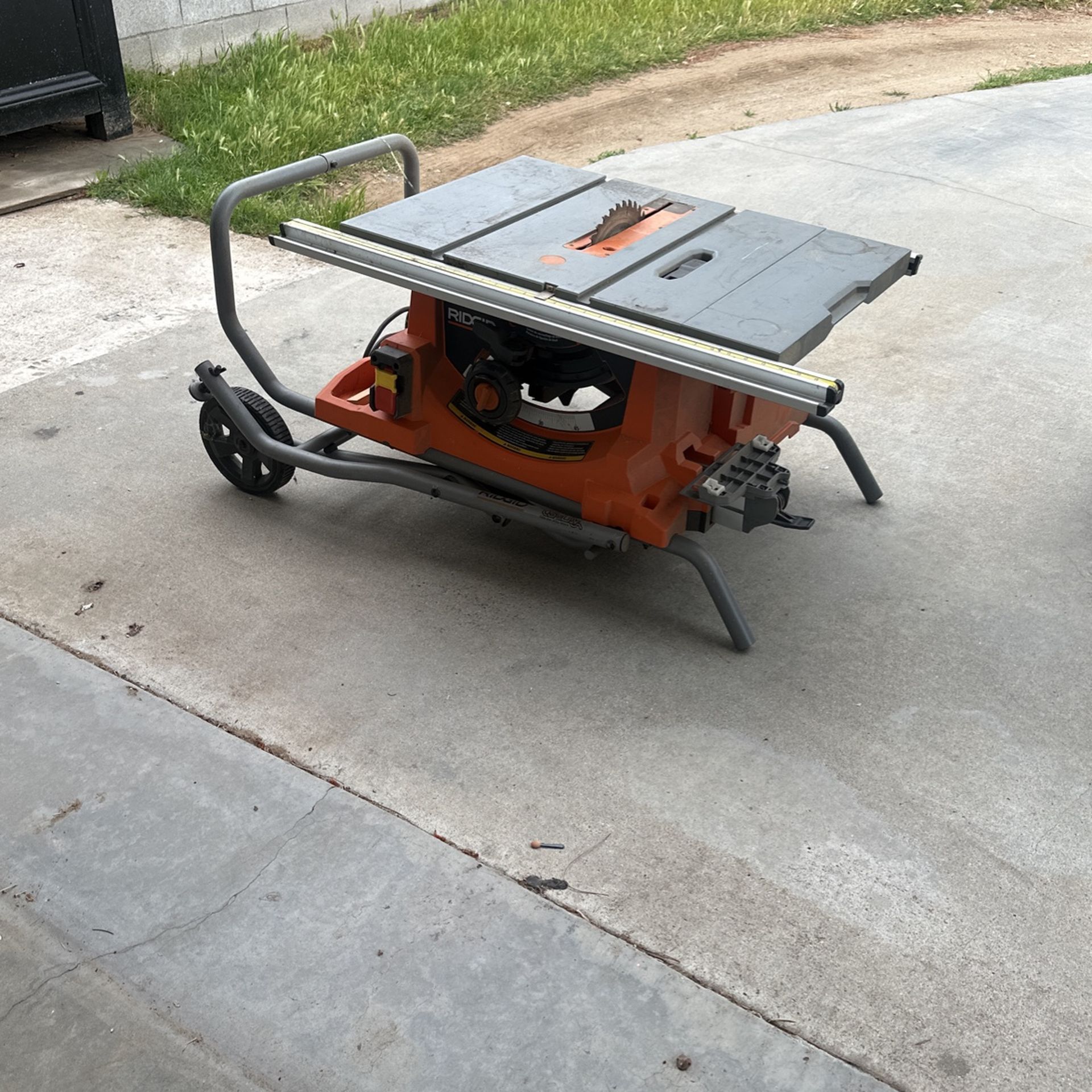 Table Saw Ridgid for Sale in Fontana, CA - OfferUp