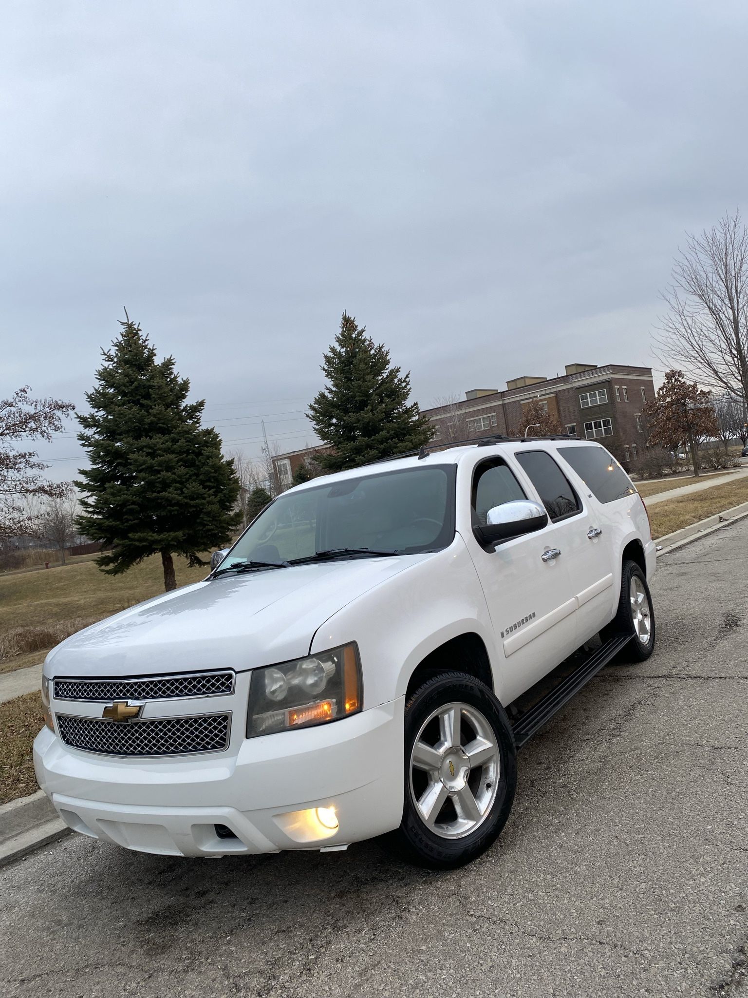 2007 Chevrolet Suburban for Sale in Chicago, IL - OfferUp