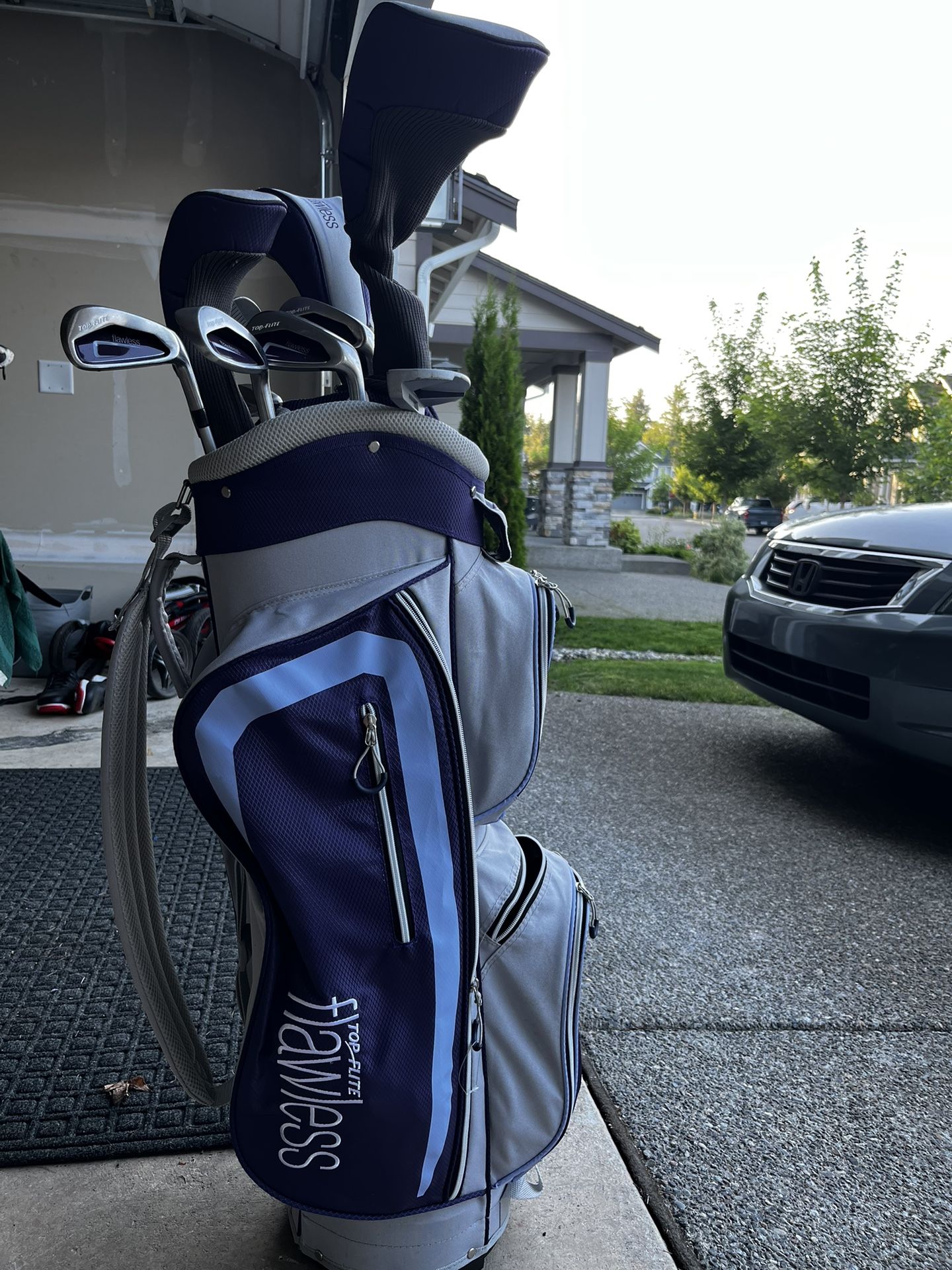Top Flite Flawless Ladies Golf Club set - $110 for Sale in Auburn, WA ...