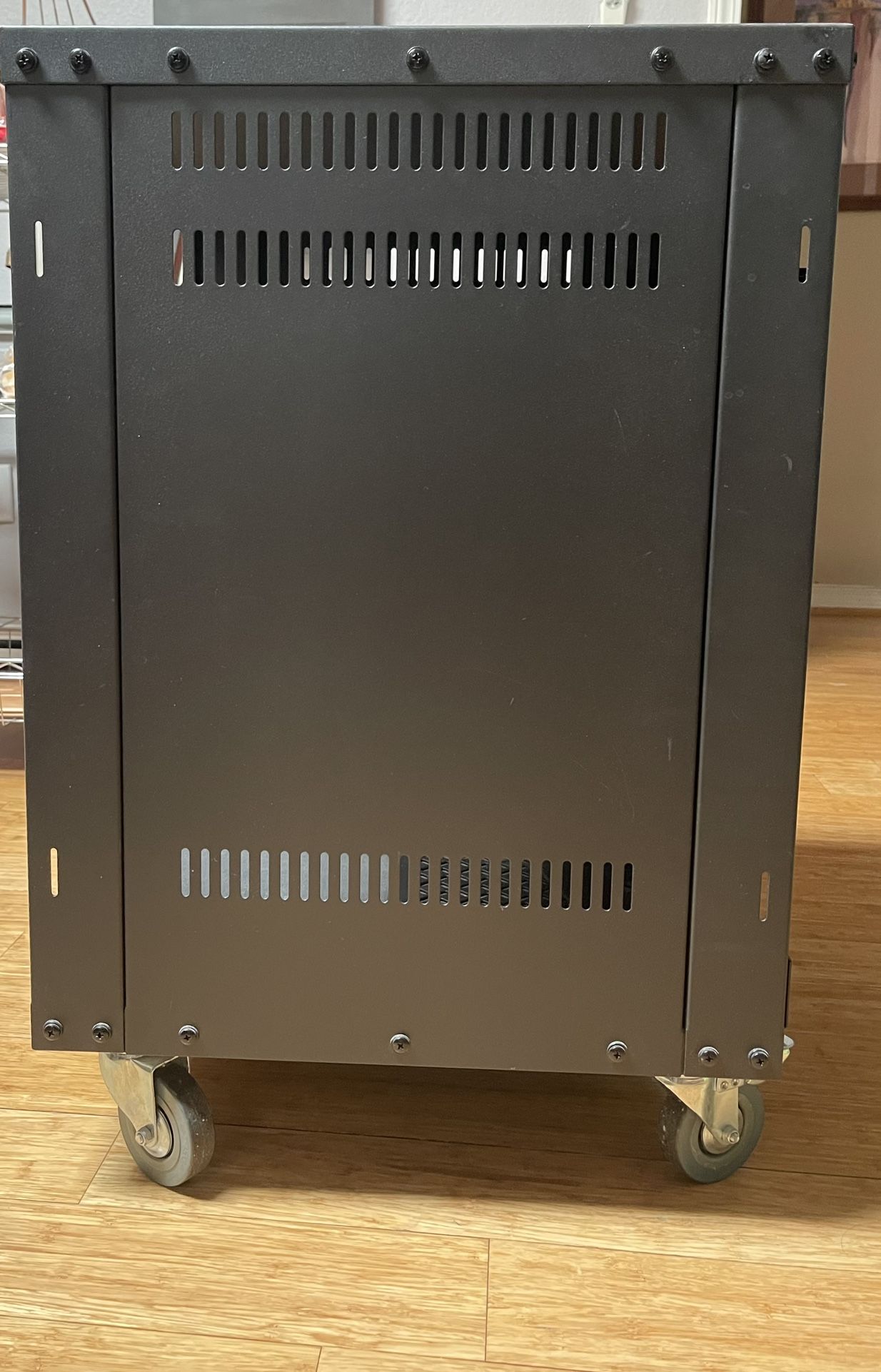 Samson 12U Tech Rack w/Locking Casters for Sale in Phoenix, AZ - OfferUp