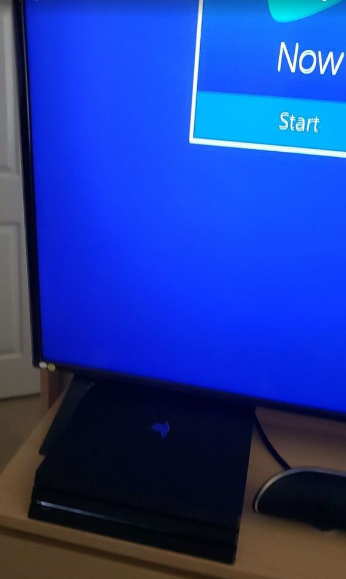 Ps4 pro. +2 controllers + dock station + 2 games. for Sale in Miami, FL ...