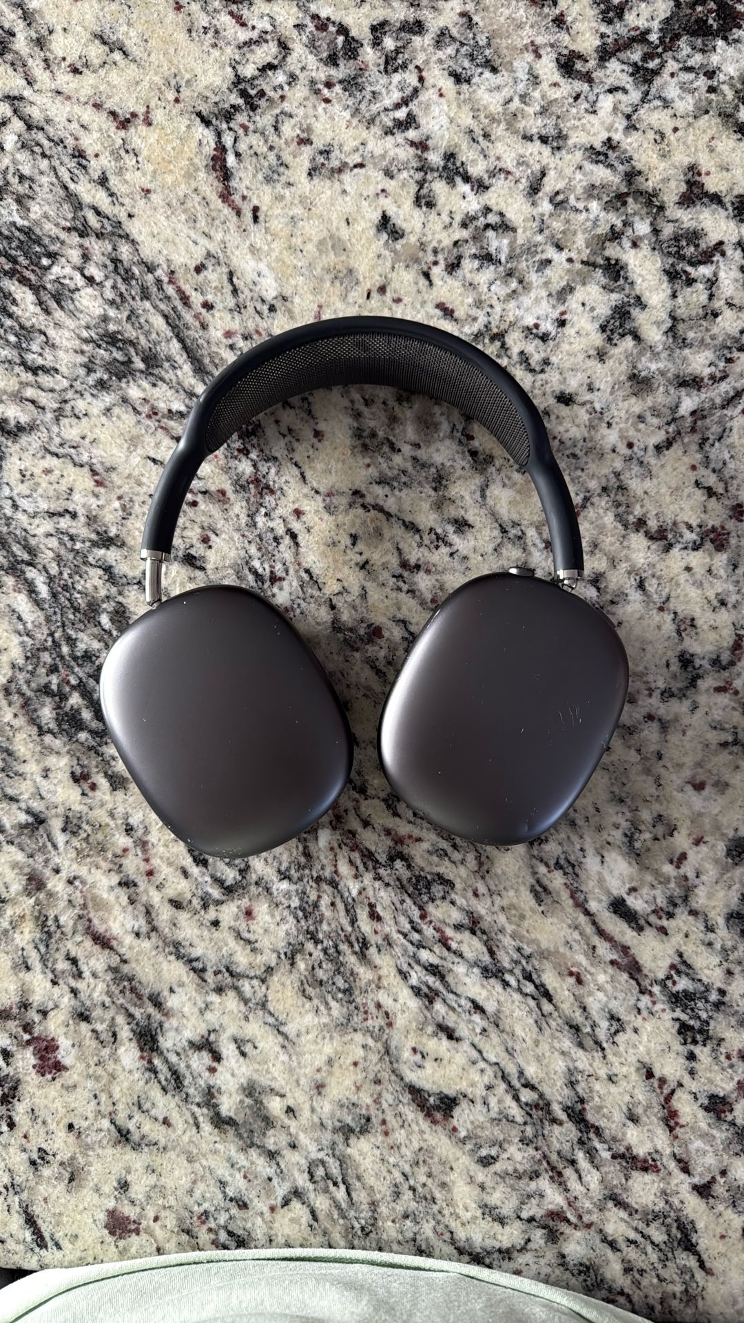 Apple AirPod Max’s for Sale in Sun City, AZ - OfferUp