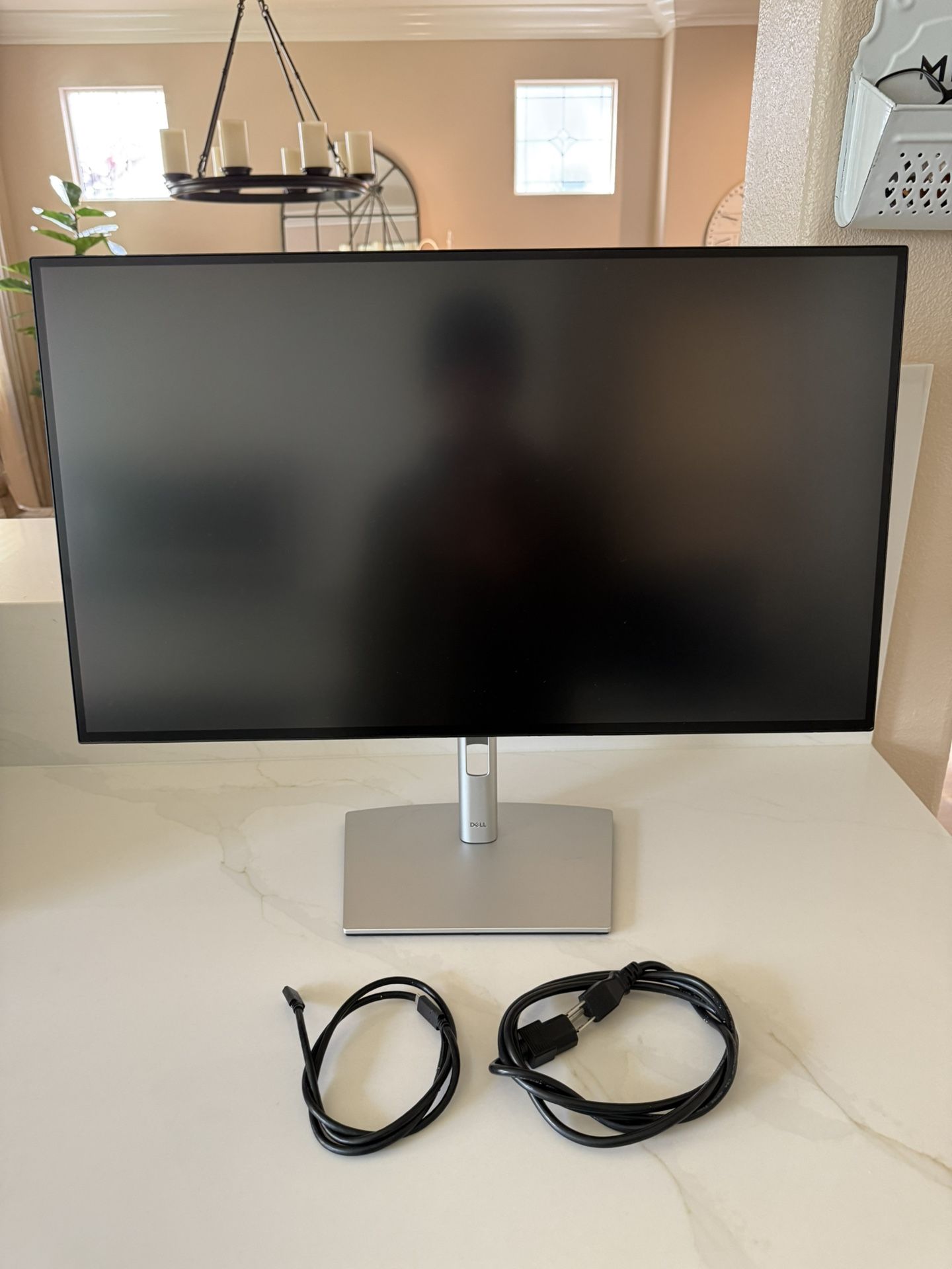 Dell Ultrasharp U2723QE 27” USB-C Hub Monitor for Sale in Ladera Ranch ...