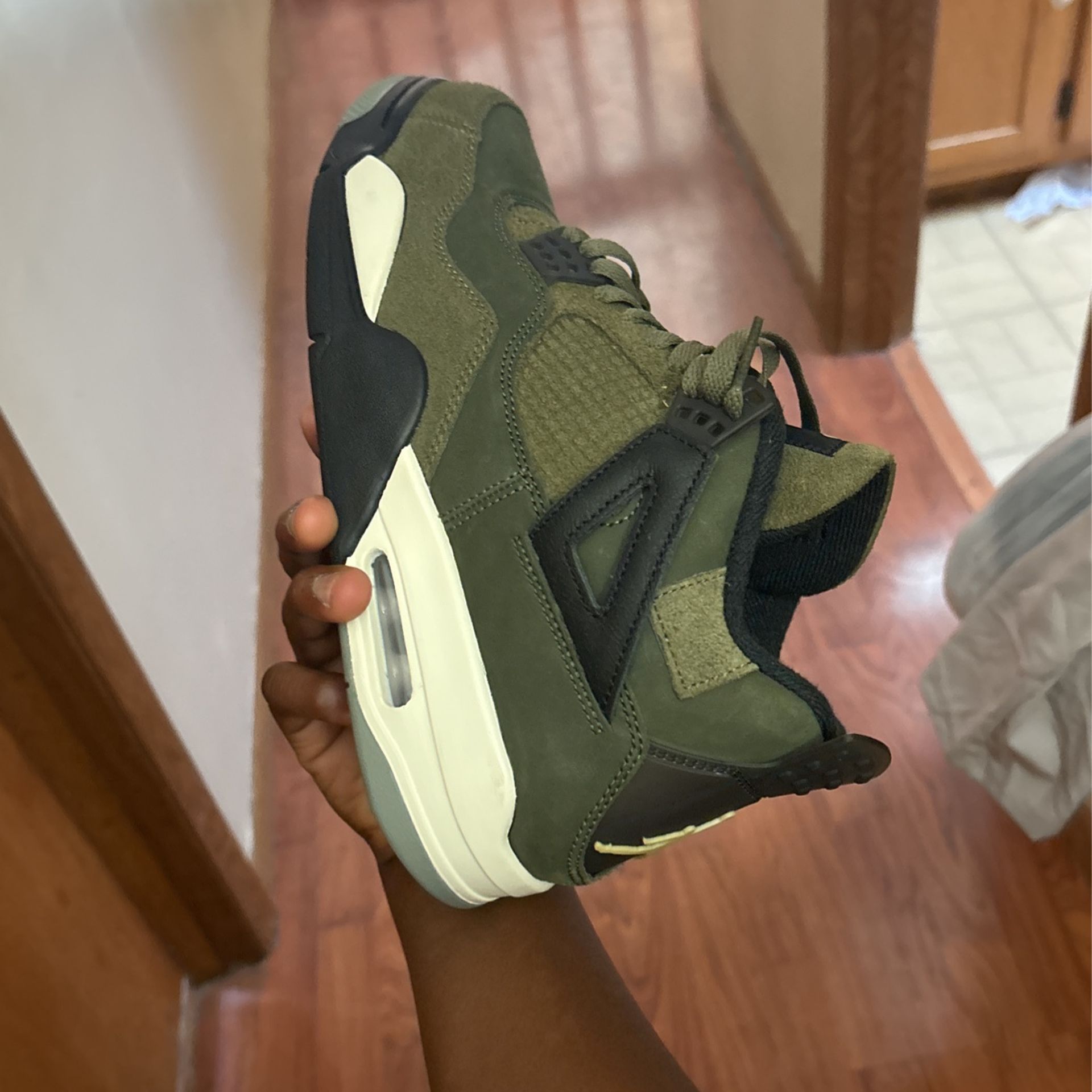 olive green jordan 4s with boxs never worn for Sale in Plainfield, IL ...