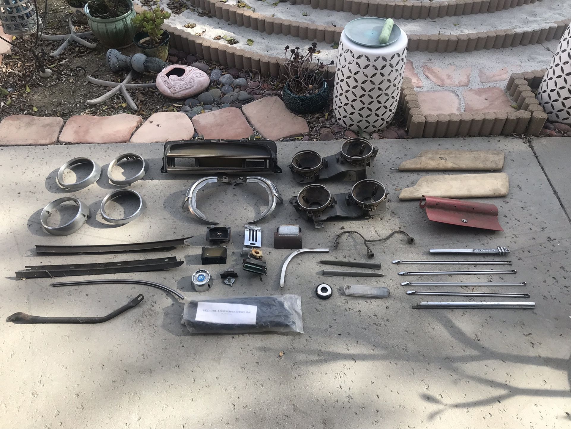 Classic Mercury Comet Parts S22 Parts for Sale in Diamond Bar, CA - OfferUp
