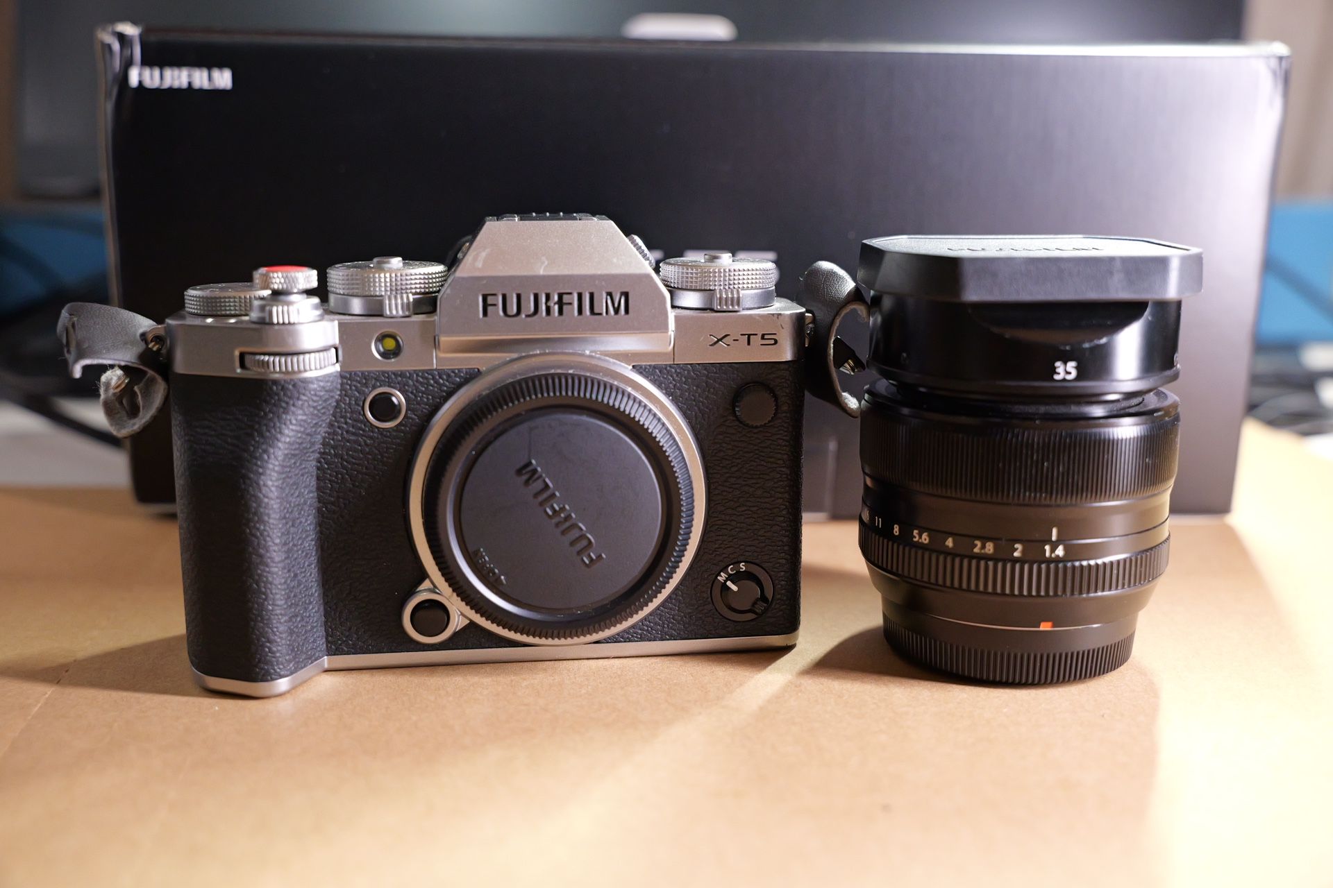 Fuji XT5 Silver And Lots Of Extras for Sale in Santa Rosa Va, CA - OfferUp
