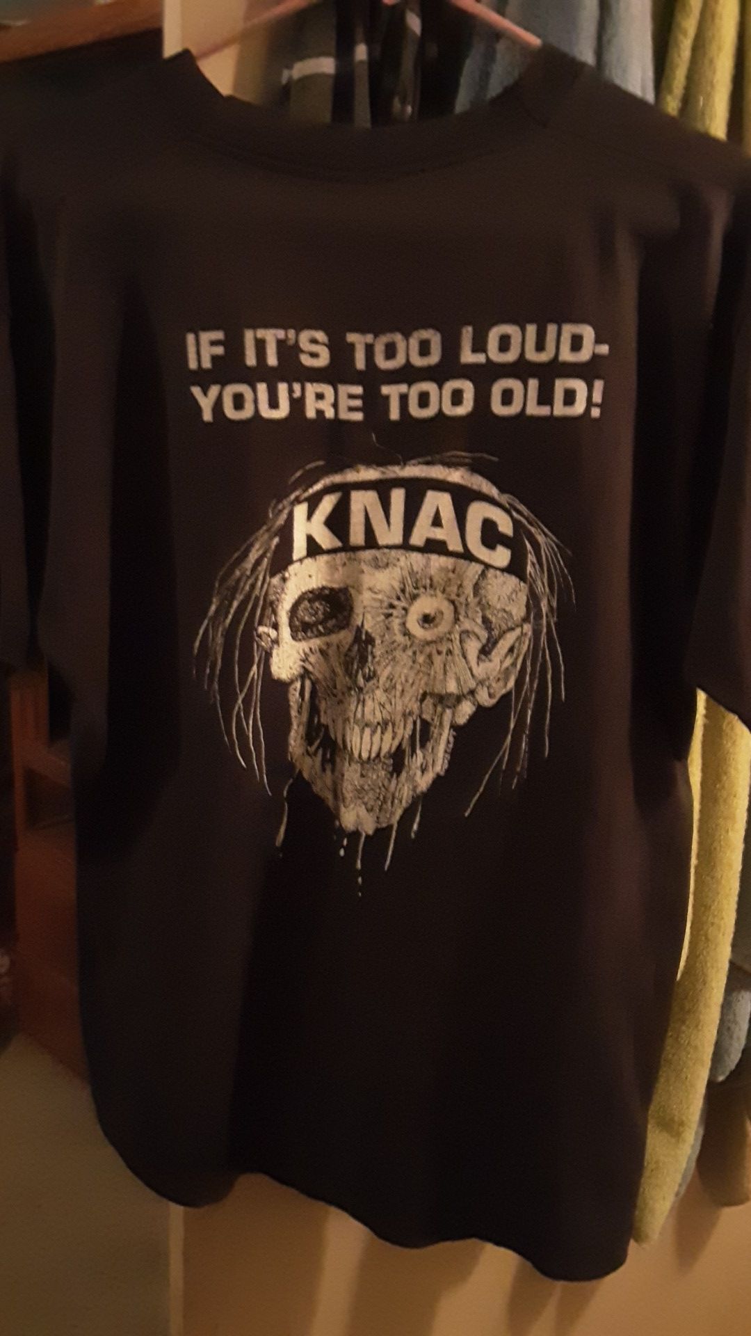 T-shirt of Knac 105.5 radio station for Sale in Orange, CA - OfferUp