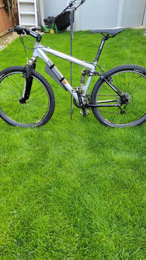 MONGOOSE PRO SOMMET 26" for Sale in North Riverside, IL - OfferUp