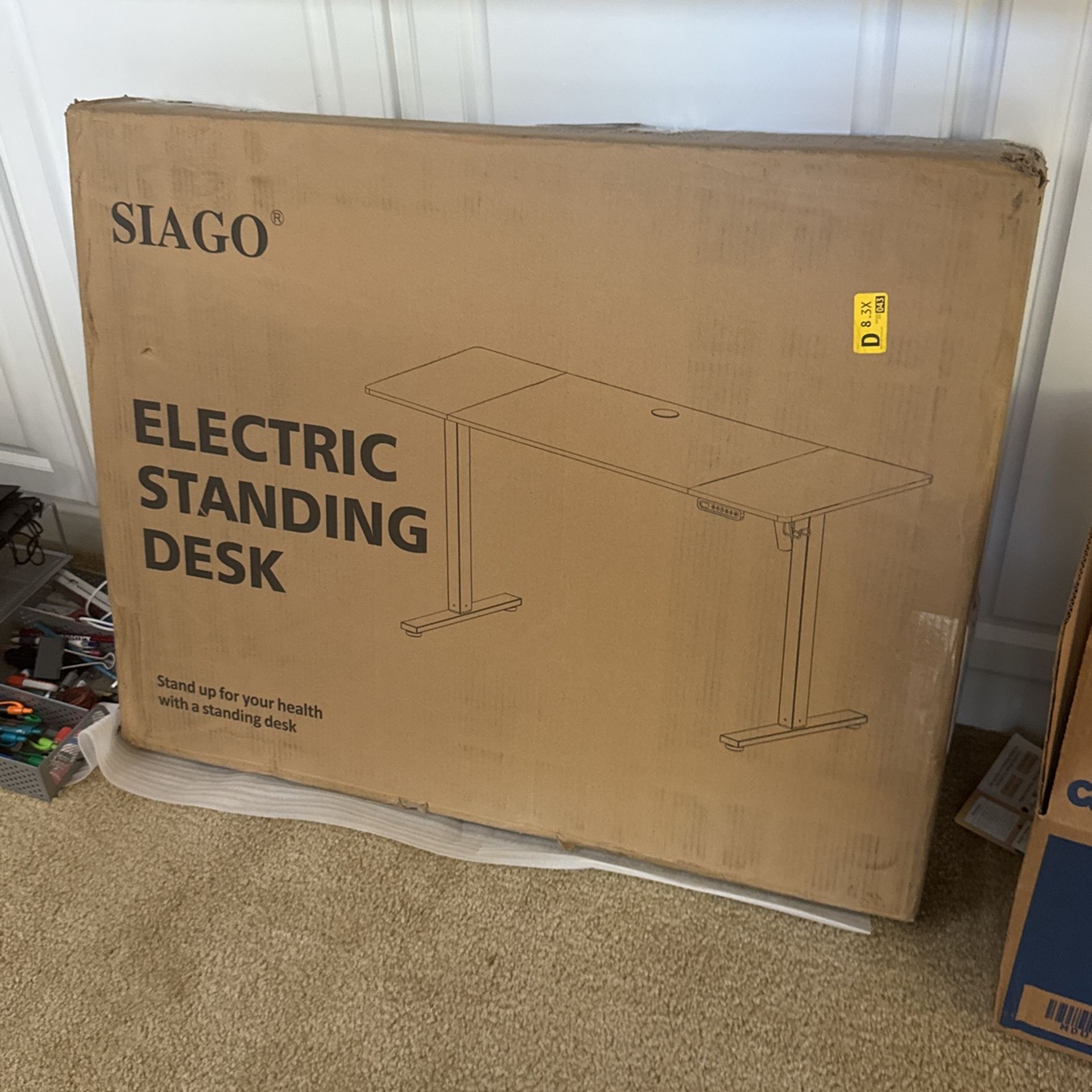 SIAGO Electric Standing Desk Adjustable for Sale in Rancho Cucamonga ...