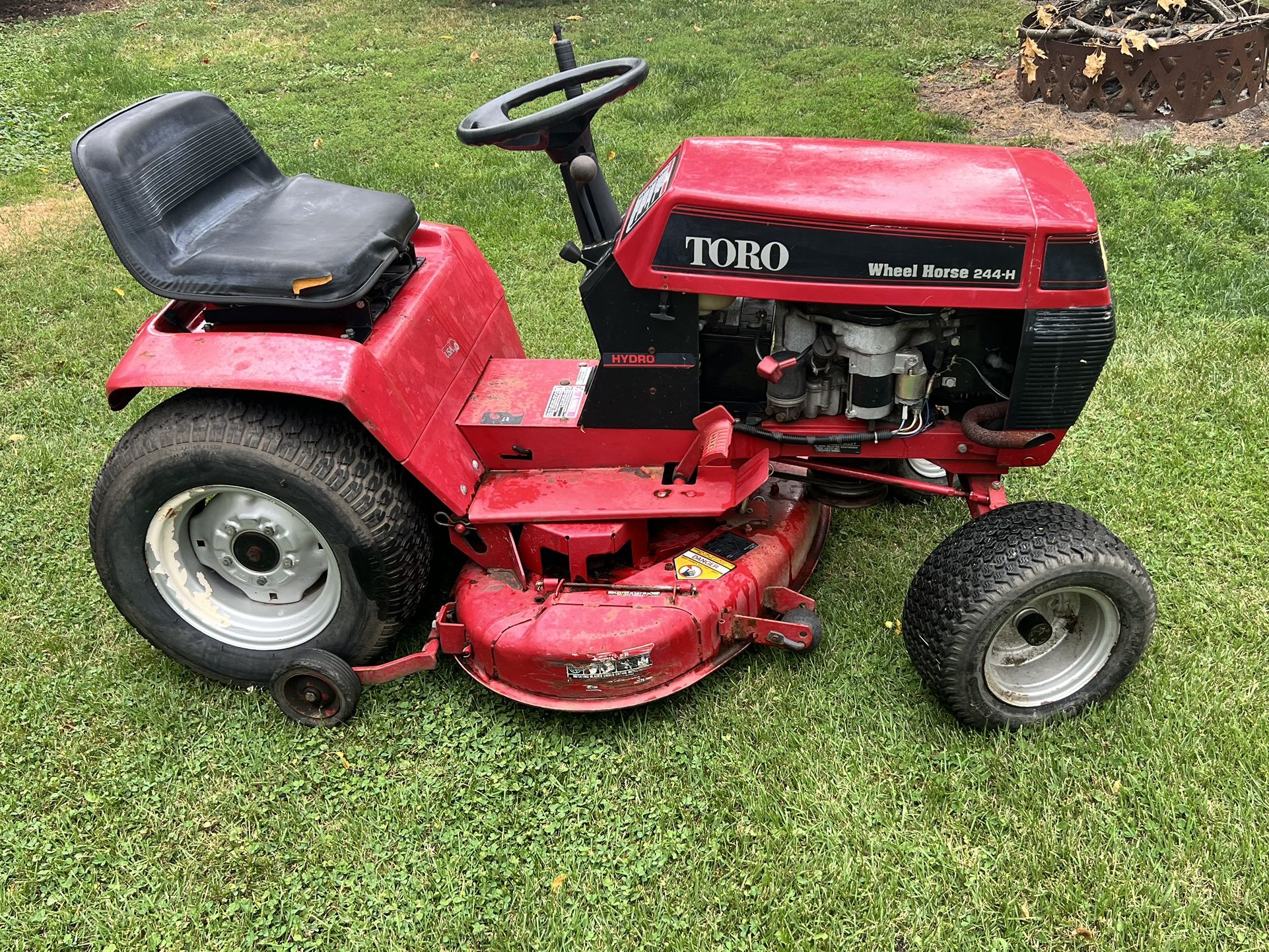 1992 Toro Wheel Horse 244-H garden tractor. 14 hp for Sale in Roselle ...