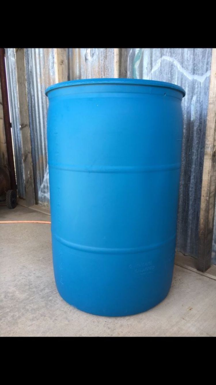 55 Gallon Plastic Poly Barrels / Drums Rain Emergency for Sale in ...