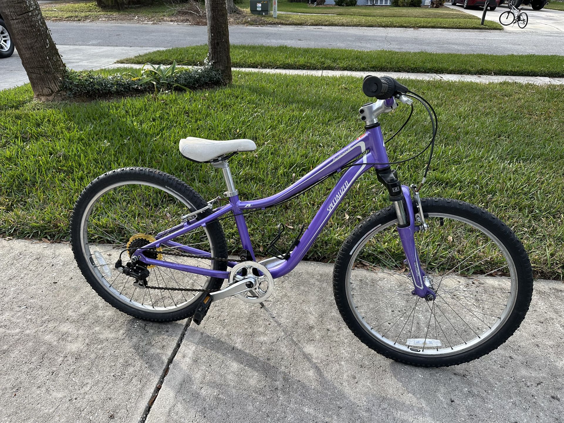 24 Inch Girls Specialized Bike for Sale in Tampa, FL - OfferUp