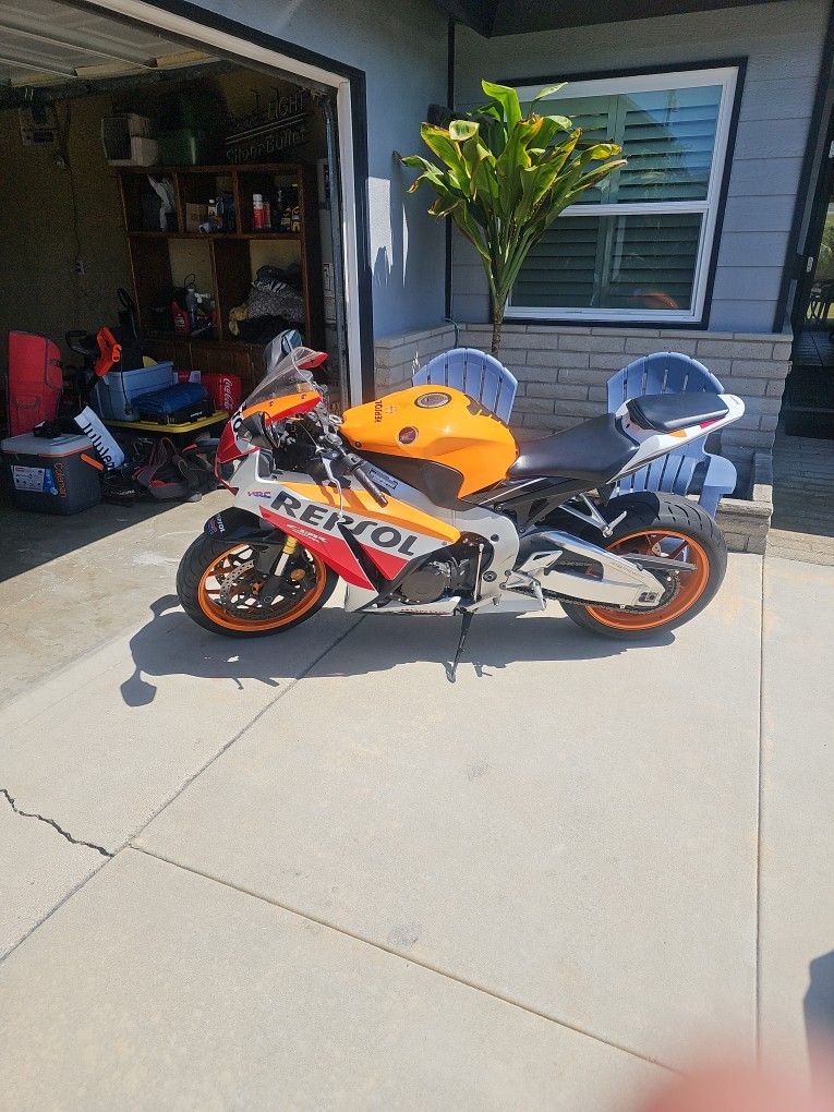 2015 Honda Repsol 1000cc for Sale in Huntington Beach, CA - OfferUp