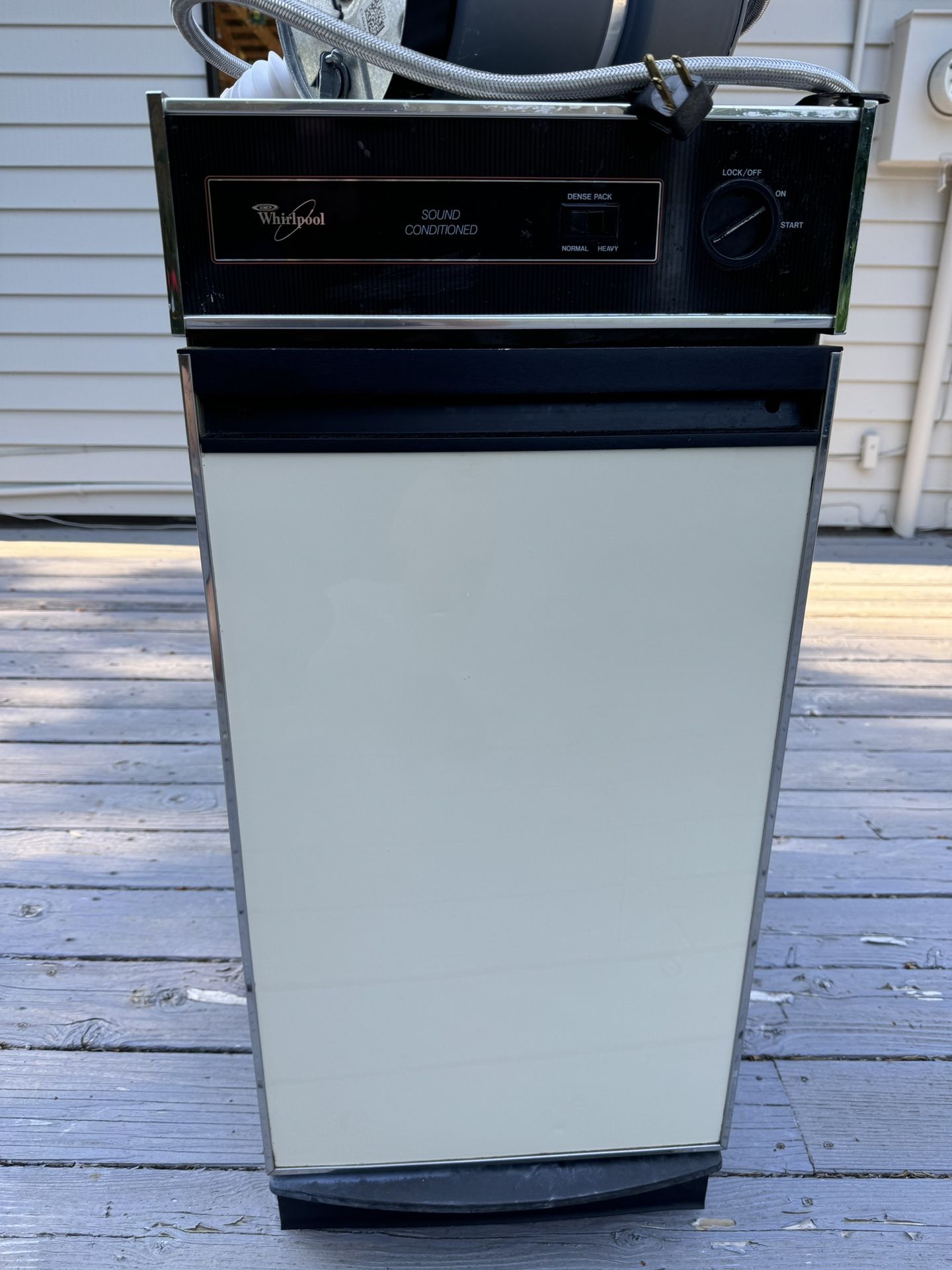 Whirlpool Garbage Compactor for Sale in Issaquah, WA - OfferUp