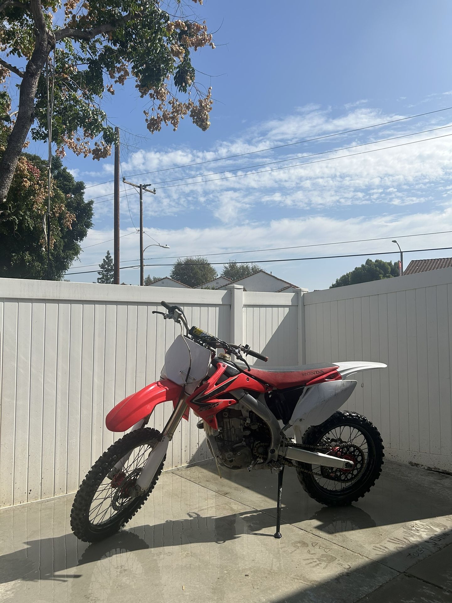 Honda CRF 450R 2008 Dirt Bike for Sale in Santa Fe Springs, CA - OfferUp