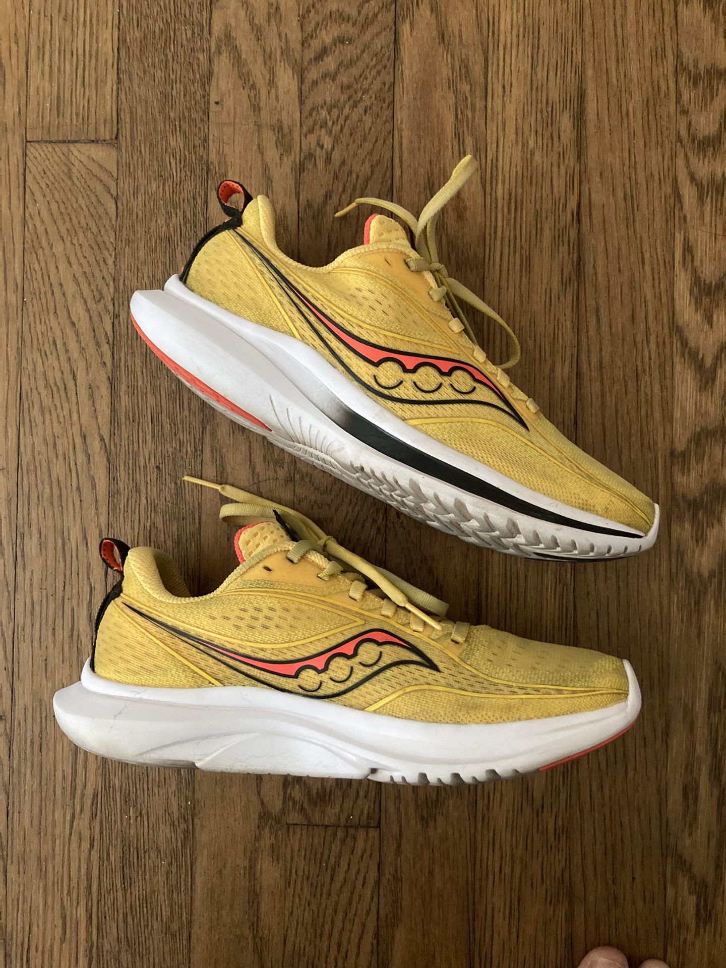 WOMENS RUNNING SHOES for Sale in San Diego, CA - OfferUp