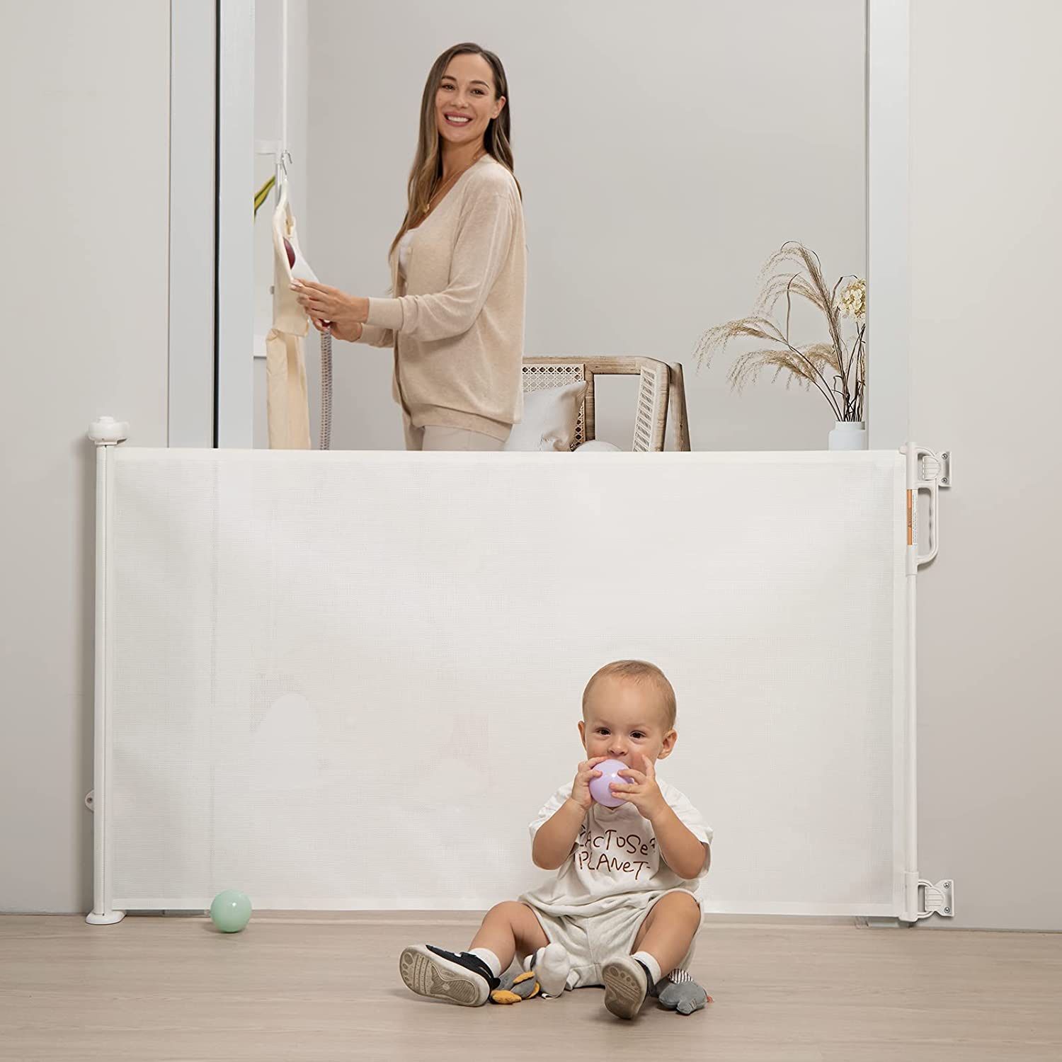 Retractable Baby Gate , Momcozy Mesh Baby Gate Or Meshdog Gate 33”tall ...