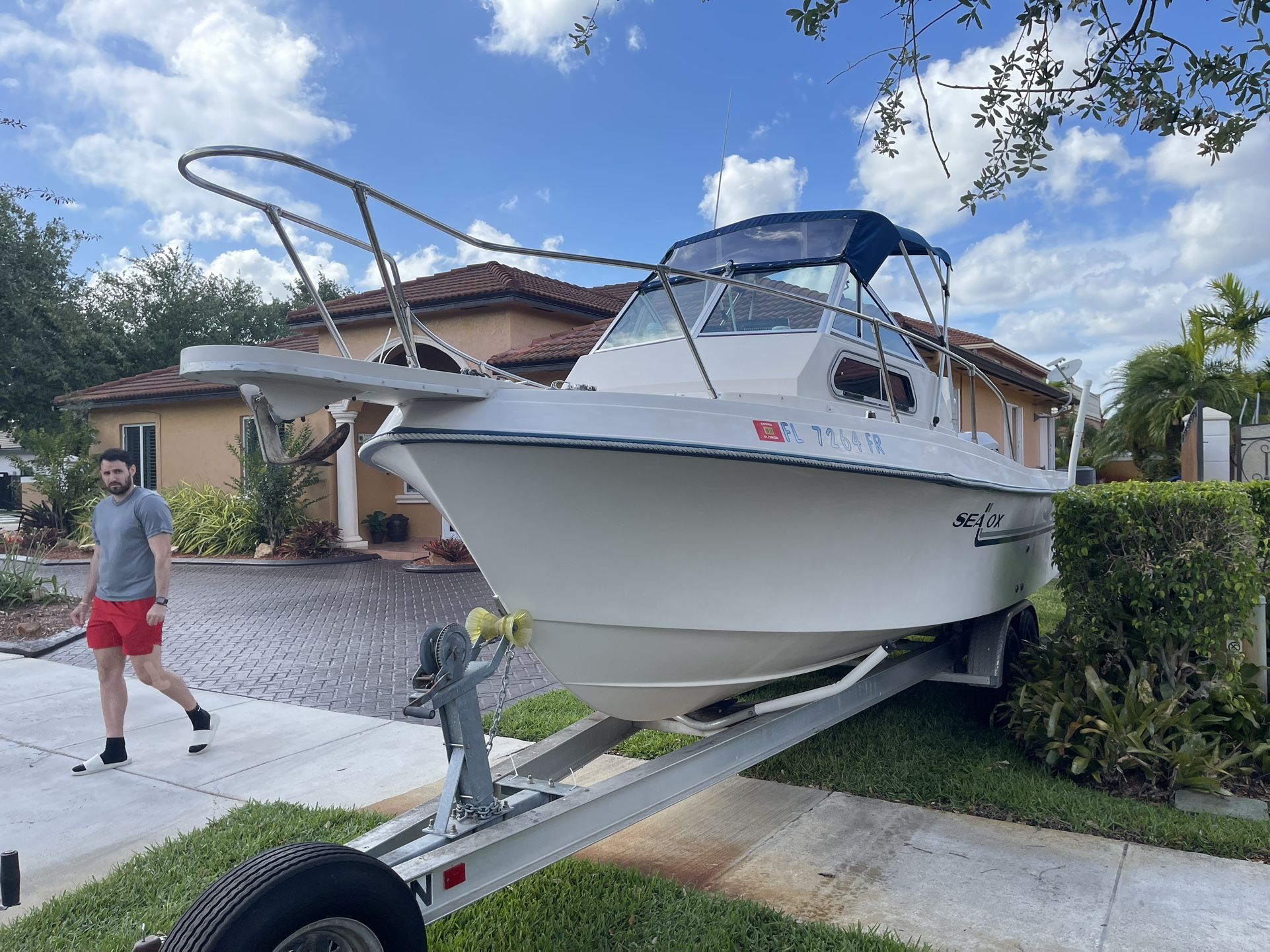 1987 23 Sea Ox Boat For Sale for Sale in Hialeah, FL - OfferUp