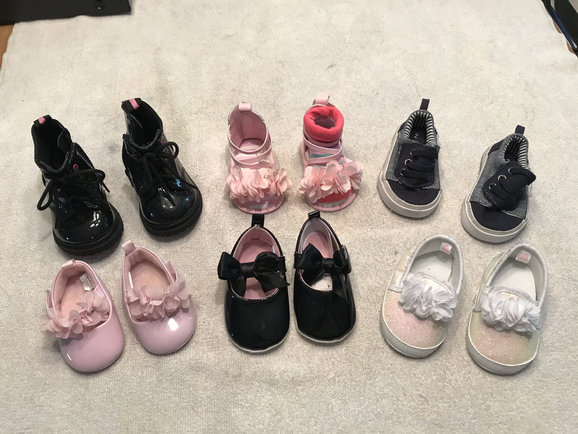 Tiny infant shoes for Sale in Las Vegas, NV - OfferUp