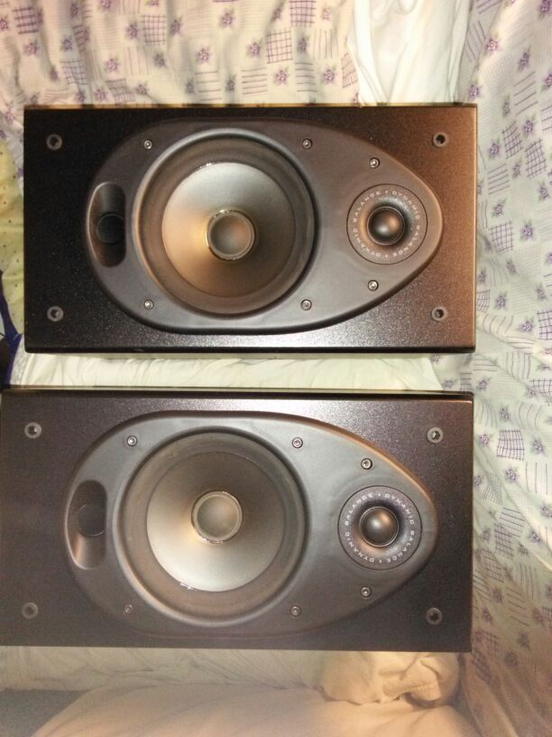 Polk audio RT35i bookshelf speakers for Sale in Aventura, FL - OfferUp