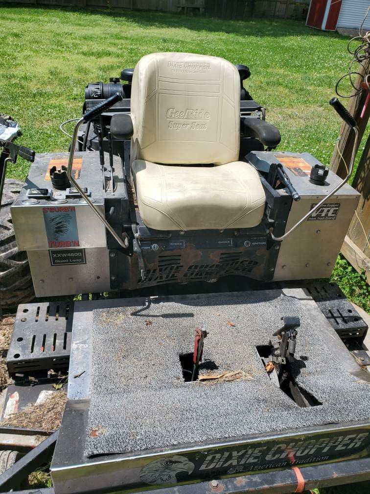Dixie chopper xxw4600 twin engine 72in cut for Sale in Terre Haute, IN ...