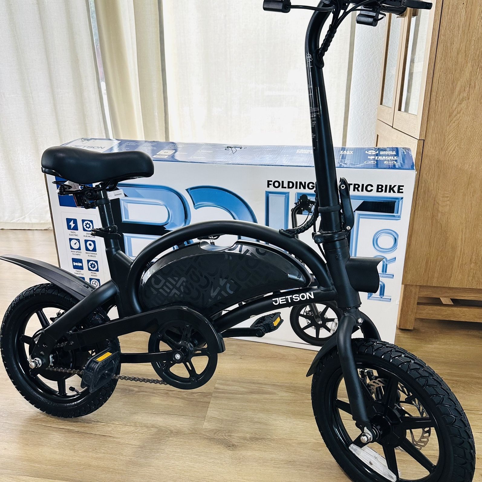 Jetson Bolt Pro E-Bike New 350 Watt 800 15 Mph 15 Mile Range for Sale in Chandler, AZ - OfferUp