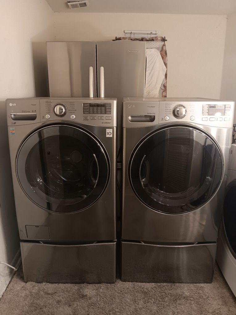 Gray LG Washer And Dryer Set for Sale in Bowie, MD - OfferUp