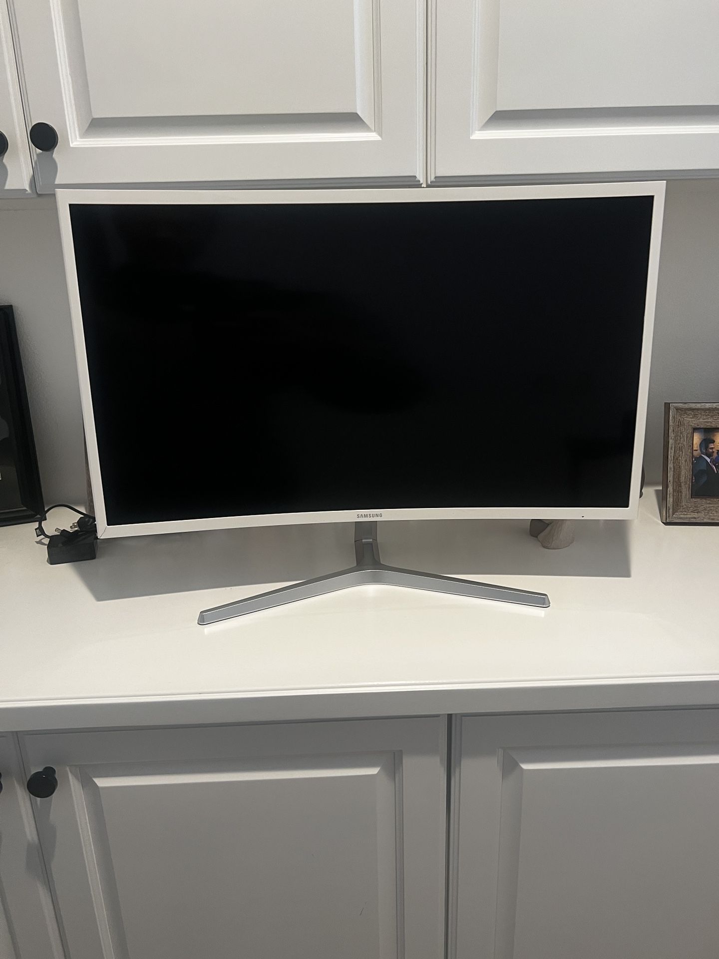 Samsung LC32F397FWNXZA 32" Widescreen Curved LED Monitor for Sale in ...