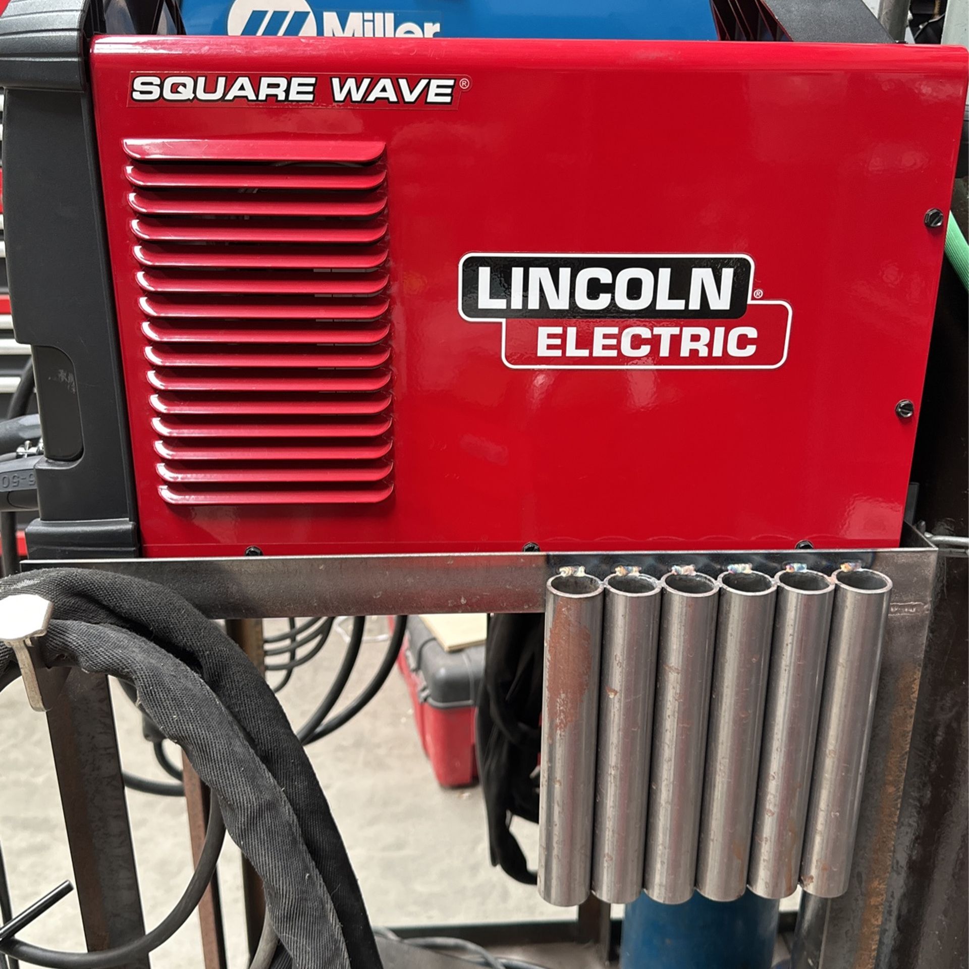 Lincoln Square Wave TIG 200 for Sale in Phoenix, AZ - OfferUp