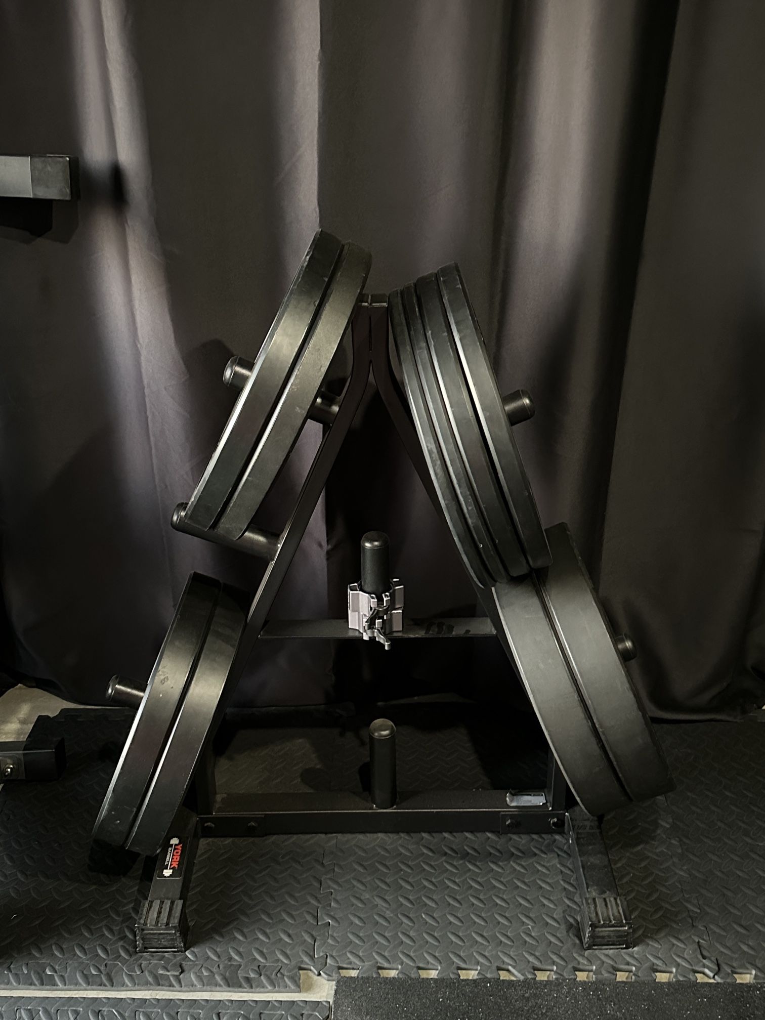 Rogue Plates And Weight Tree for Sale in Hanford, CA - OfferUp