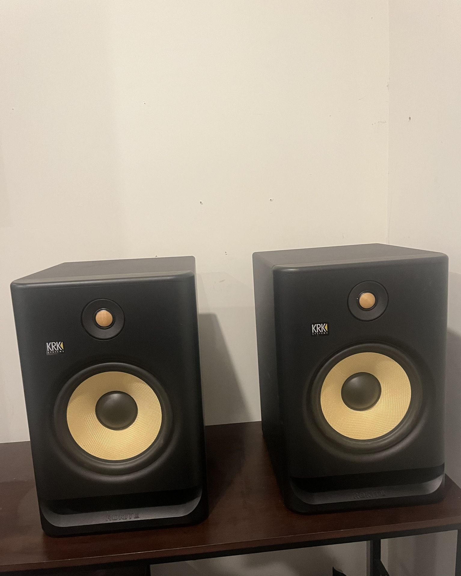 Speakers Studio monitors KRK Rokit And Cable for Sale in Brooklyn, NY - OfferUp