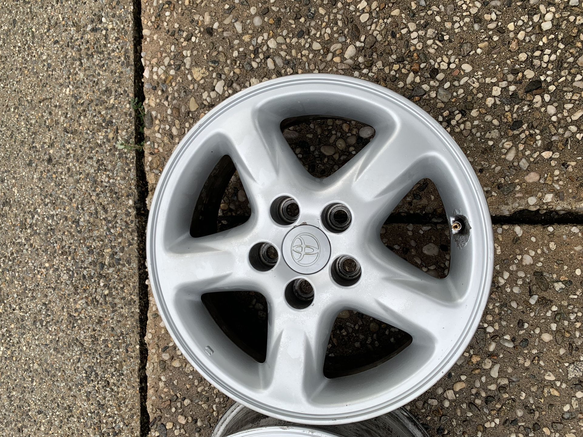 2001-03 Toyota RAV4 Alloy Wheels for Sale in Englewood, NJ - OfferUp