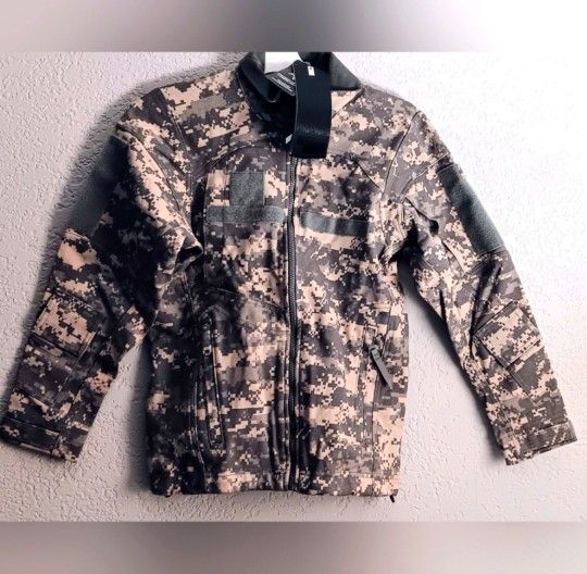 US Army FREE LWOL Jacket ACU UCP New NWT XSS for Sale in San Antonio ...