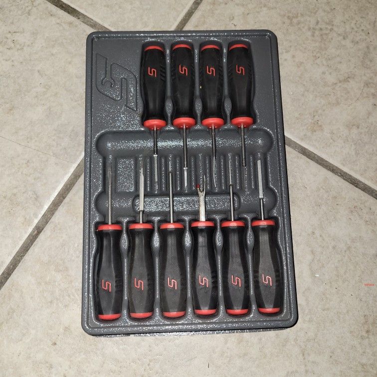Snap On Tools 10 pc Soft Grip Terminal Tool Set (Red) for Sale in Los Angeles, CA - OfferUp