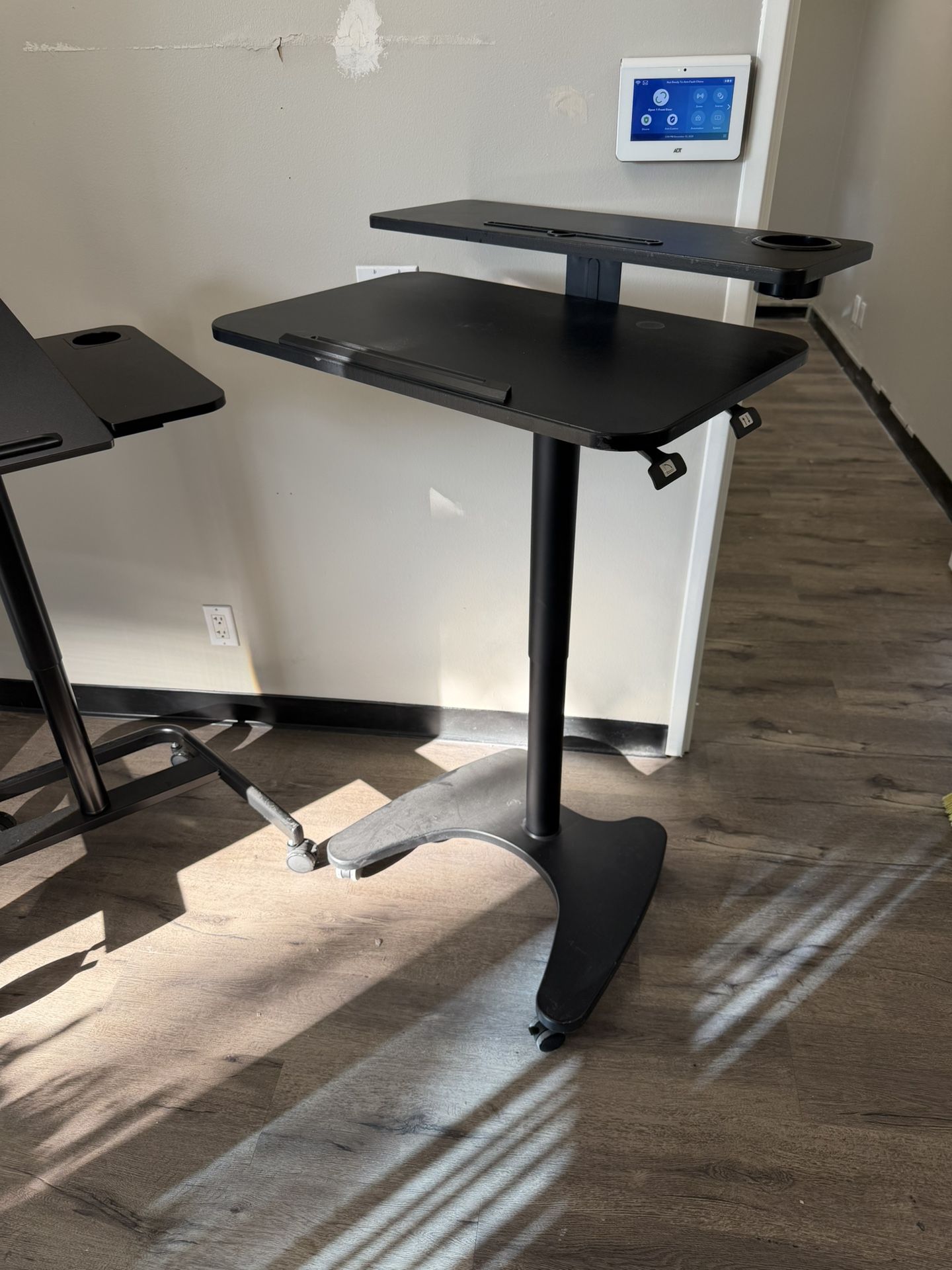 Mobile Adjustable Standing Desk / Workstation for Sale in Riverside, CA ...