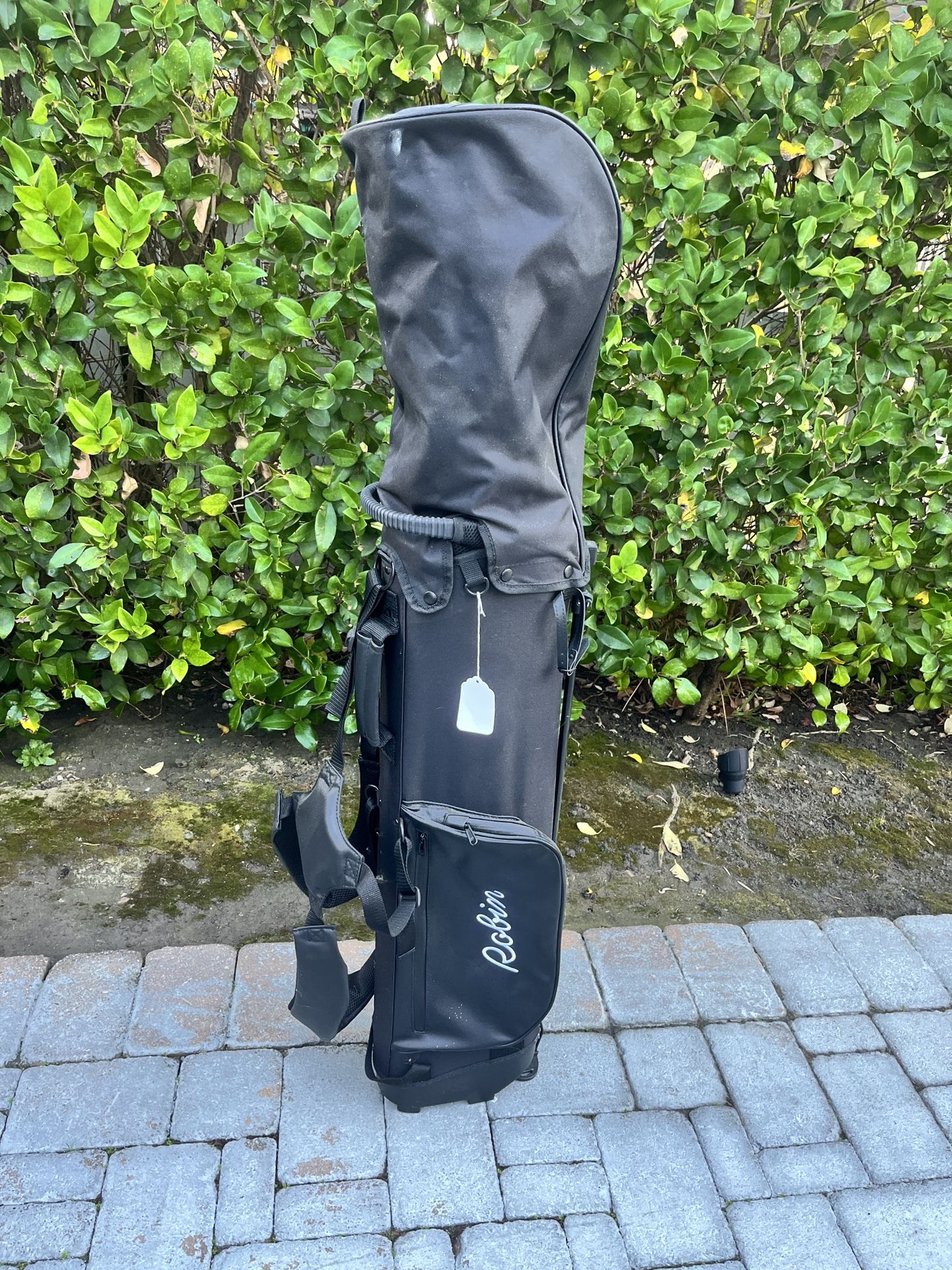 NWT ROBIN GOLF CLUBS + BAG THE ESSENTIAL RIGHT HAND STIFF STANDARD for ...