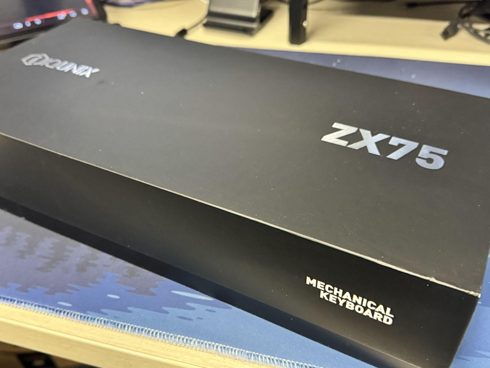 Mechanical Keyboard IQUNIX ZX75 for Sale in Beaverton, OR - OfferUp