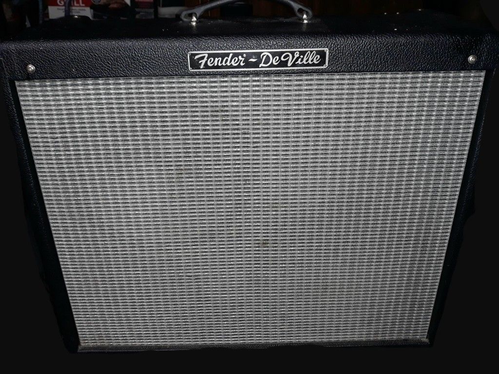Fender Hot Rod DeVille 212 Guitar Combo Amplifier( Loaded With Groove ...