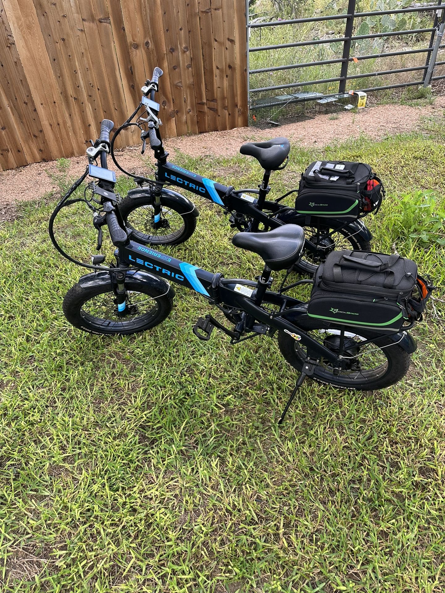 2 Like New Electric Bikes (Lectric) for Sale in Spring Branch, TX - OfferUp