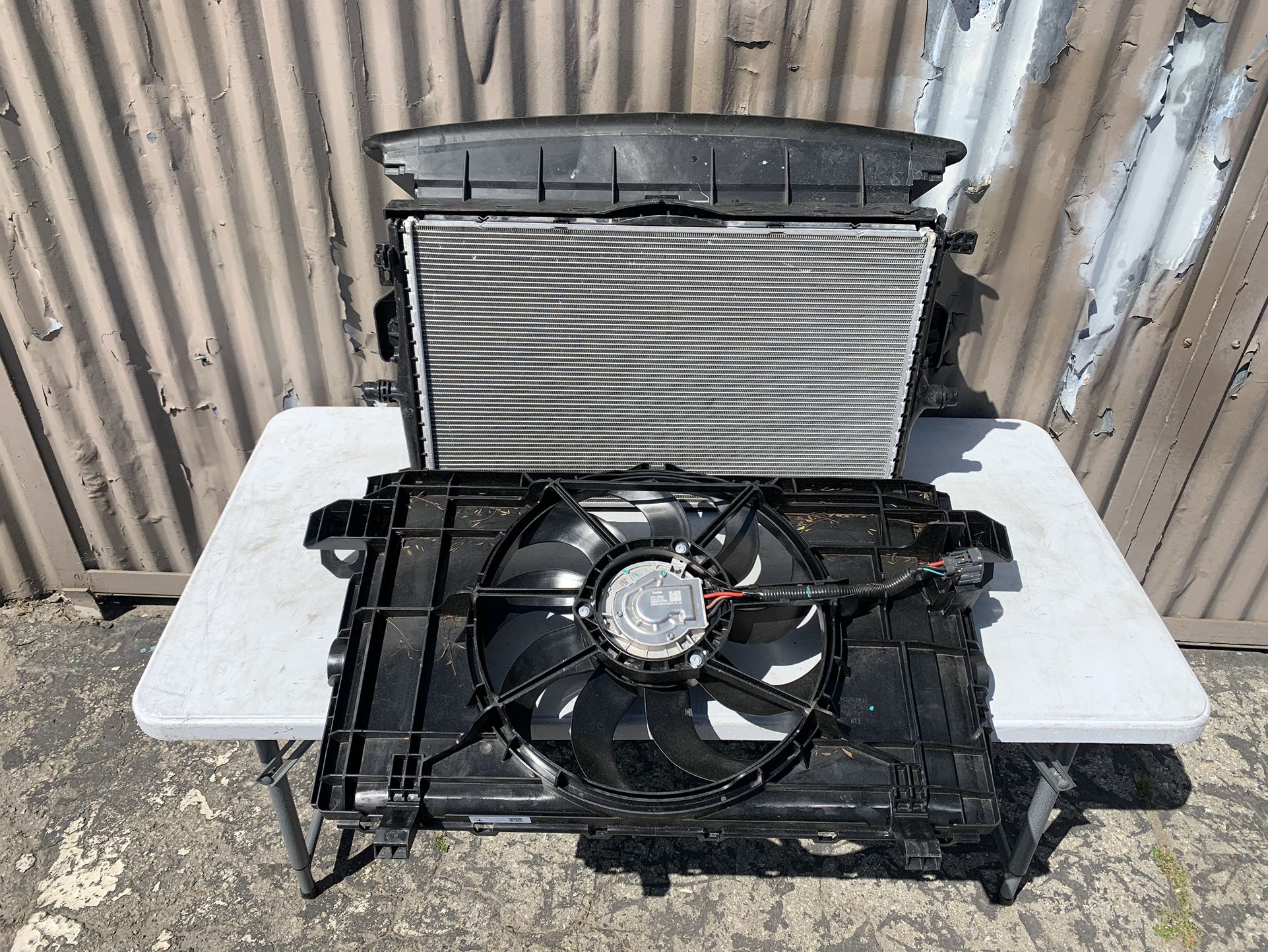 TESLA MODEL Y FRONT COOLING RADIATOR ASSY FAN SHROUD,ACTIVE GRILLE ...