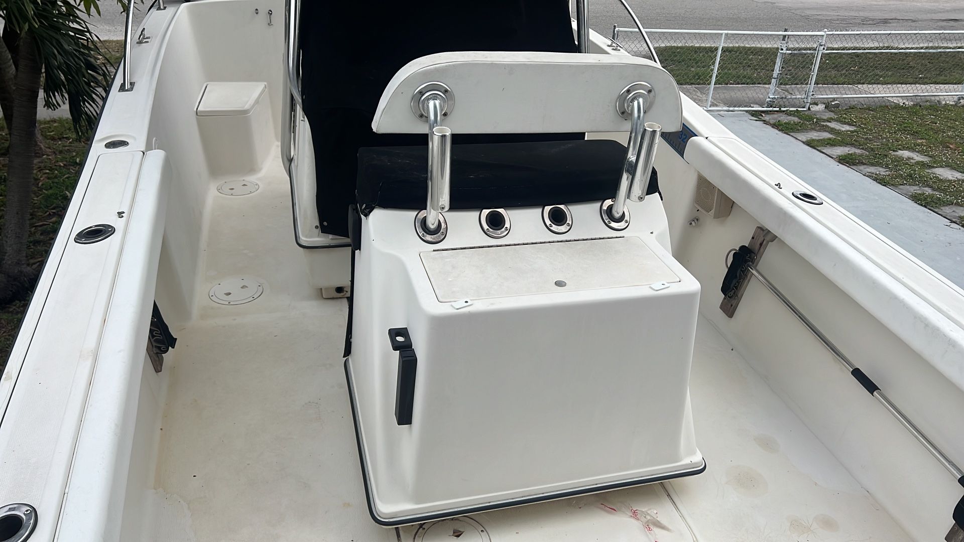 Pursuit 25.5 Ft for Sale in Hialeah, FL - OfferUp