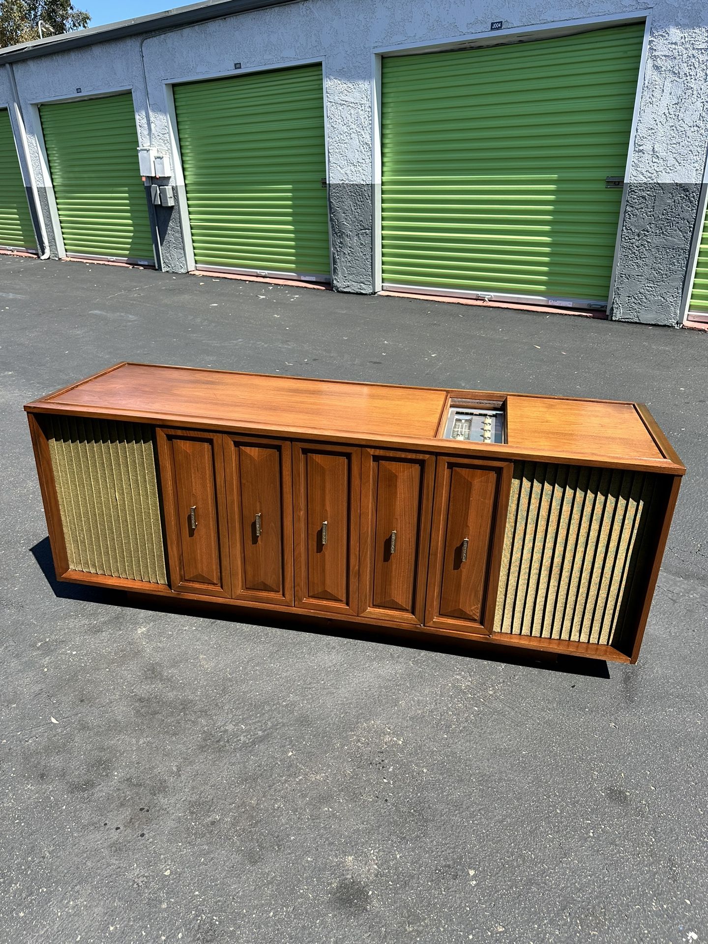 Vintage Seeburg Automatic Stereo Console for Sale in San Diego, CA ...